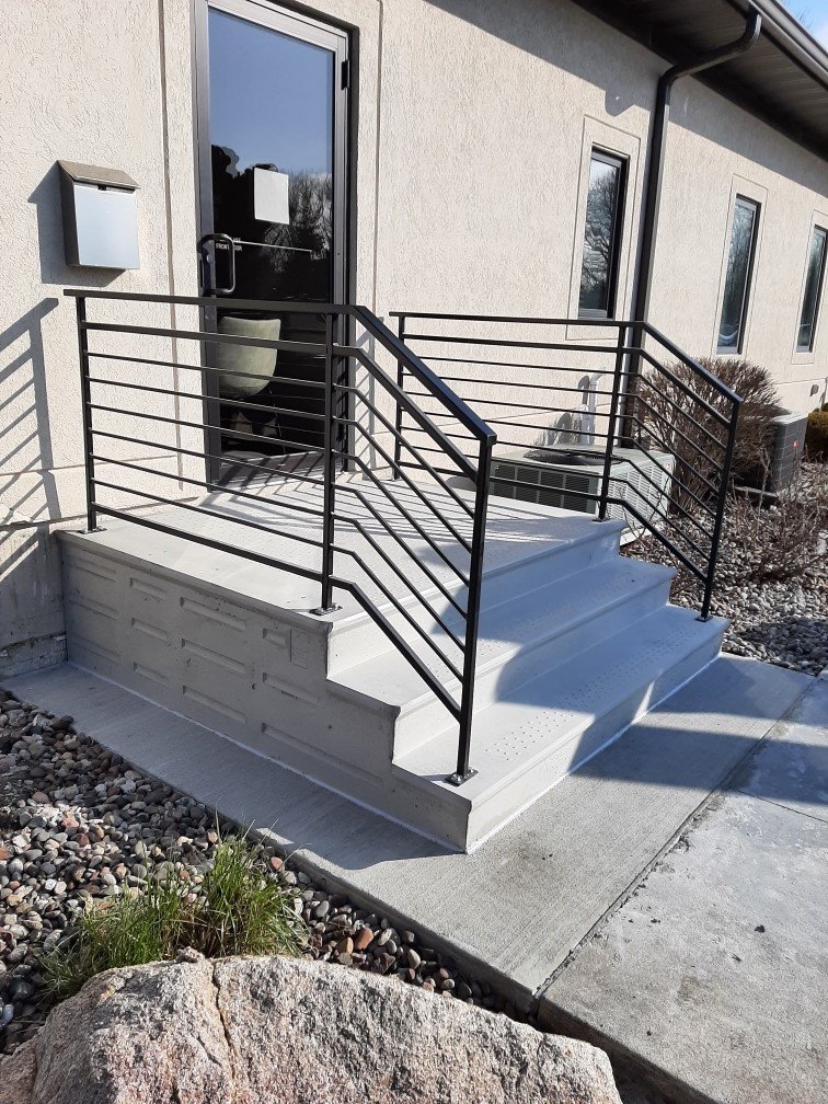 Modern Railings | Cedar Rapids, Fort Dodge, Marion & Des Moines Iowa Metro