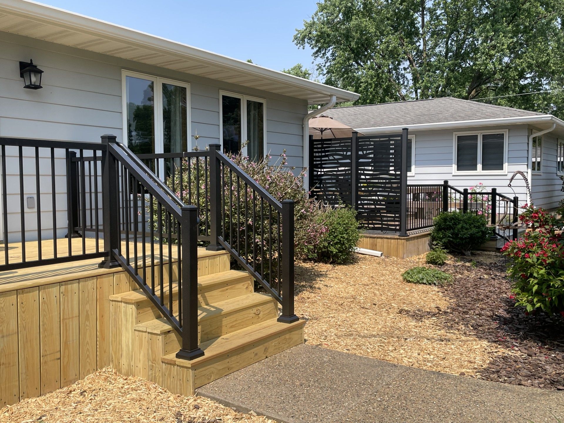 Standard Handrails and Railings for Precast Steps | Cedar Rapids, Fort ...