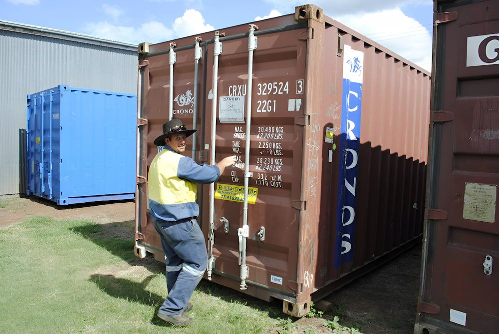 About | Ollies Towing & Shipping Container Sales