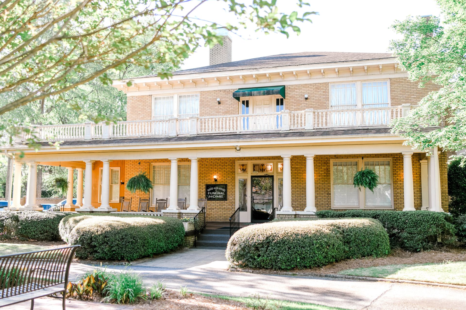 Home | Higgins LaGrange Chapel Funeral Home