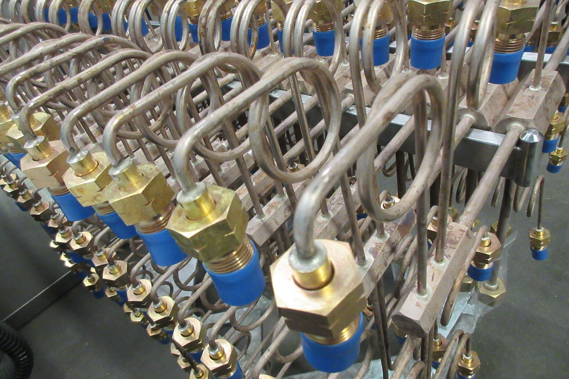 Manifolds and Cylinder Dip Tubes | Verigas