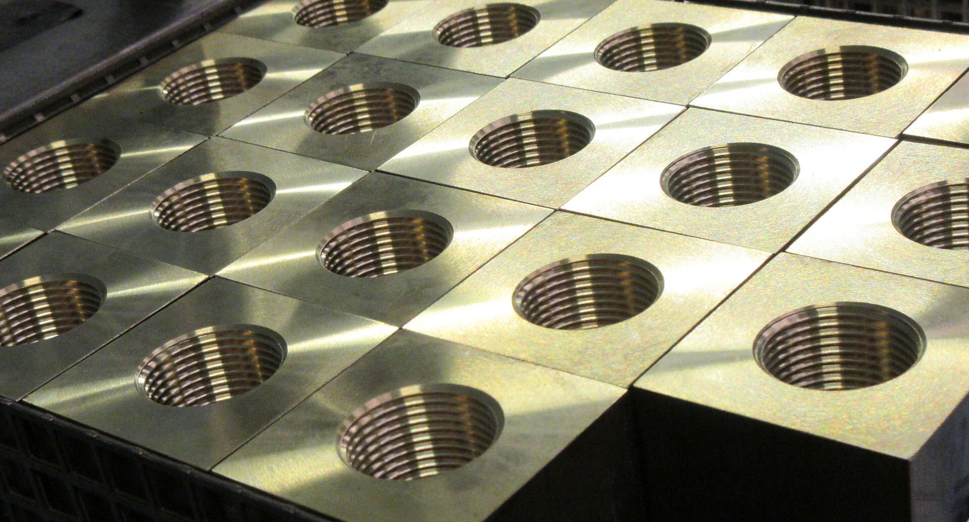 Manifolds and Cylinder Dip Tubes | Verigas