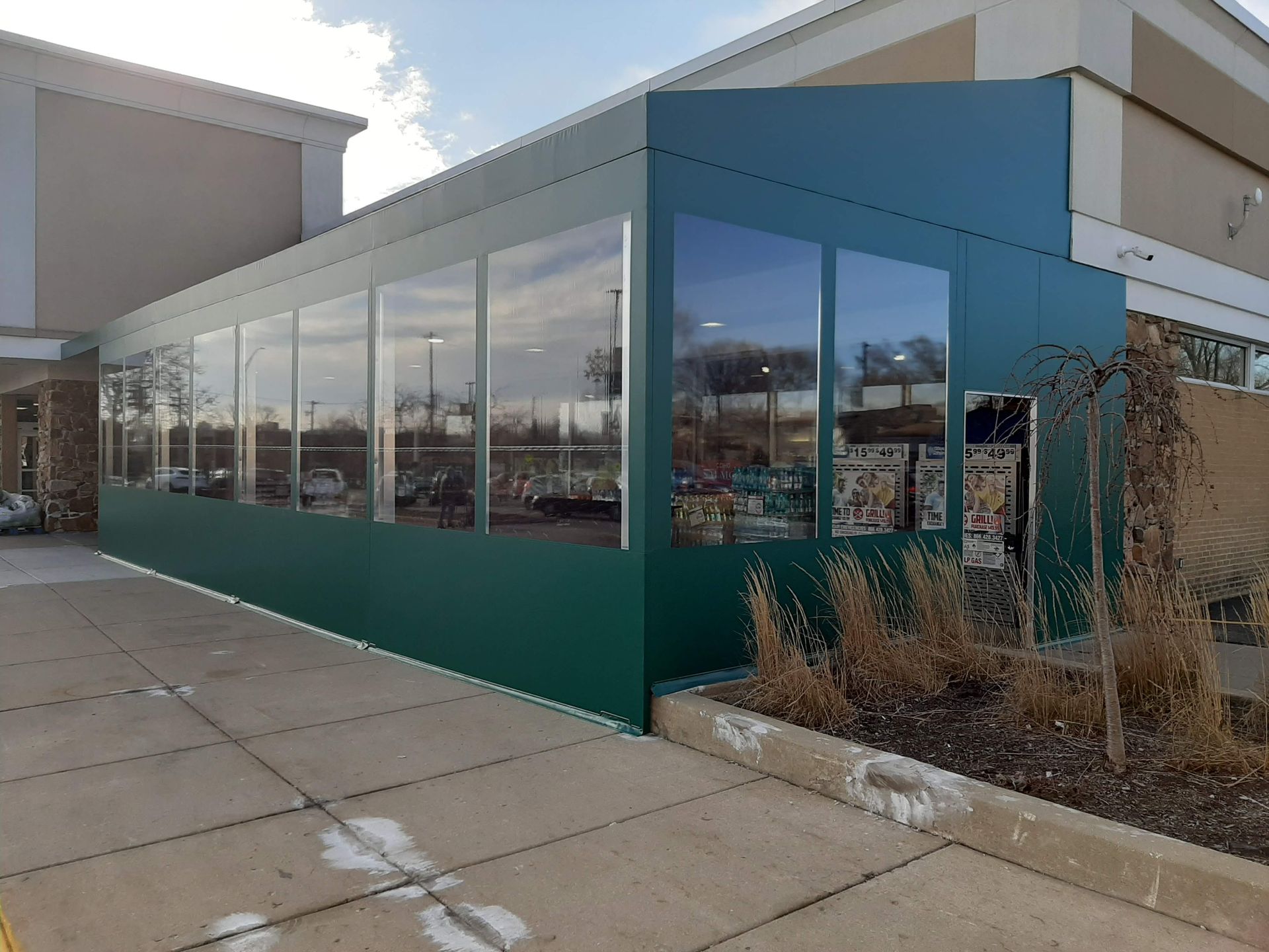 Commercial Vestibules | Thatcher Oaks Awnings