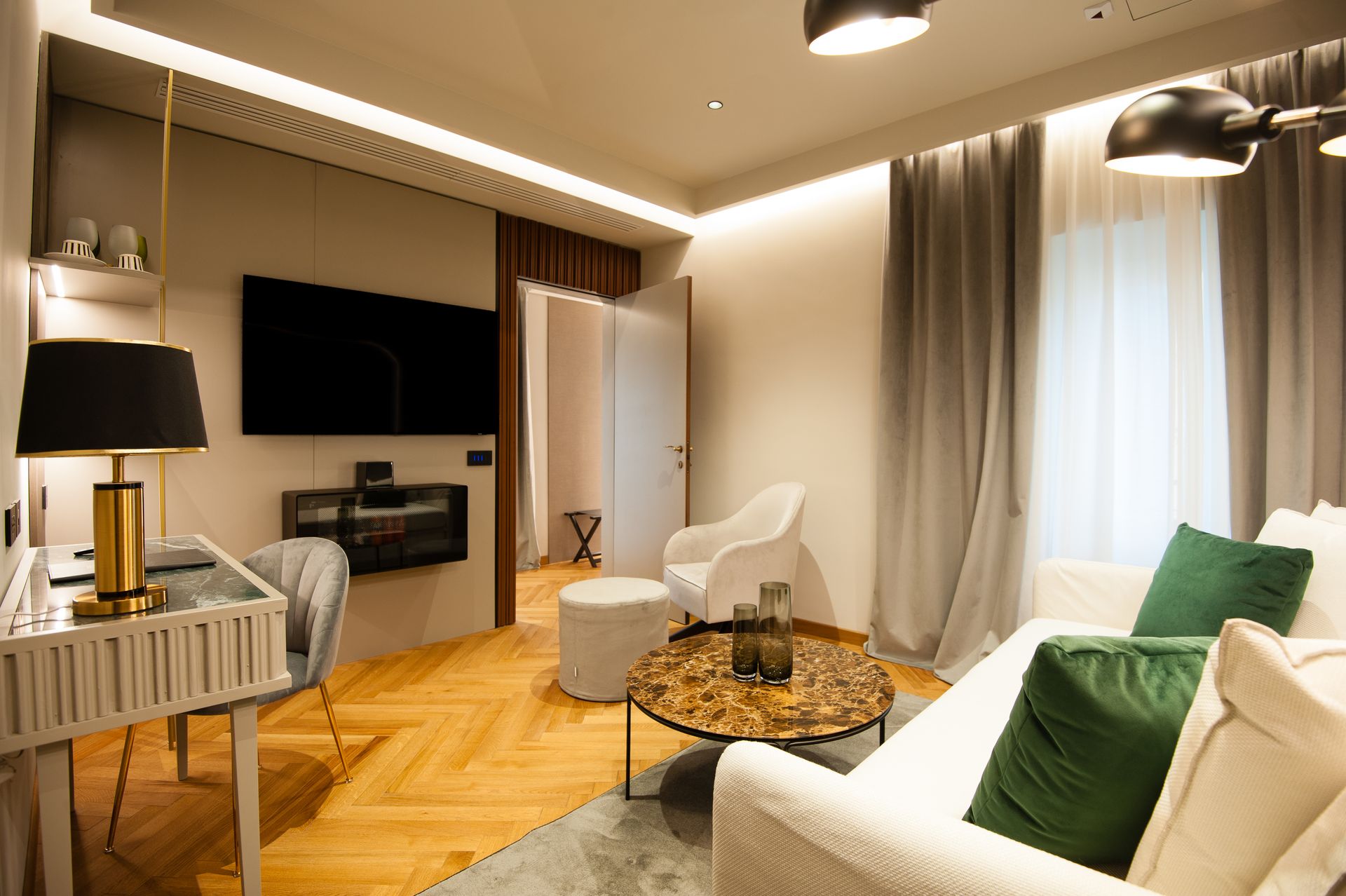 Hotel suites in central Rome | Rome | ReMarhotels Srl