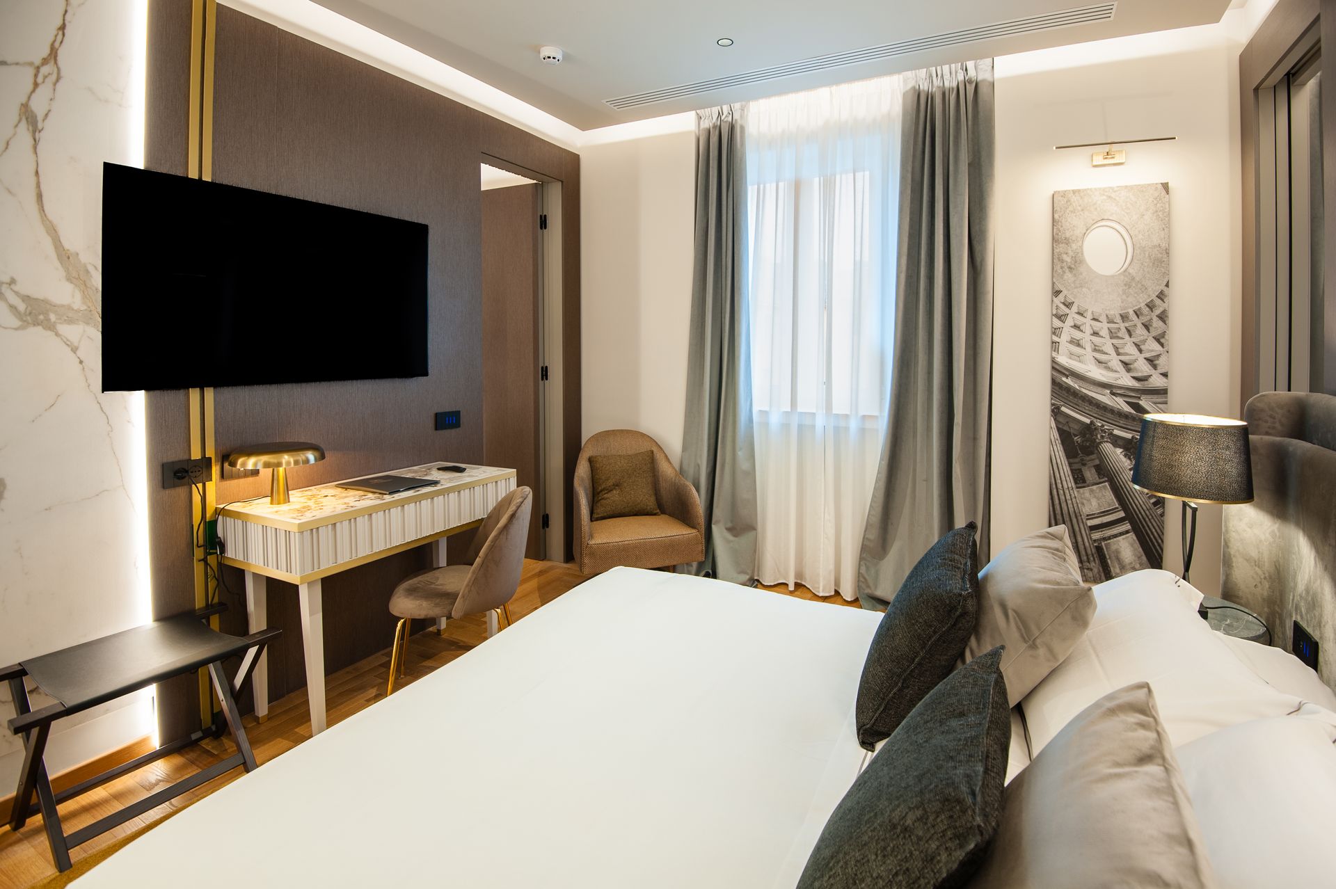 Hotel suites in central Rome | Rome | ReMarhotels Srl
