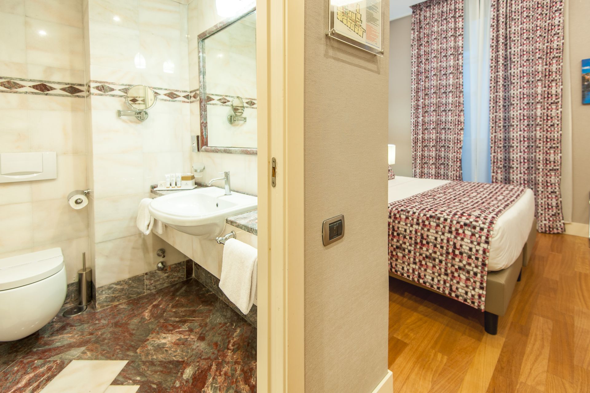 Hotel suites in central Rome | Rome | ReMarhotels Srl