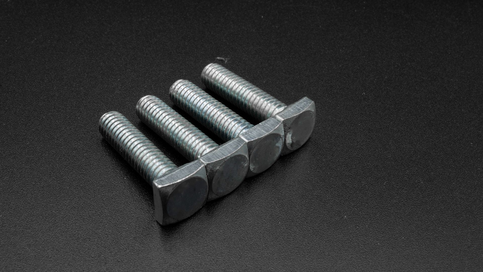 Hex Bolts and Machine Screws | Nashville, TN | Action Bolt