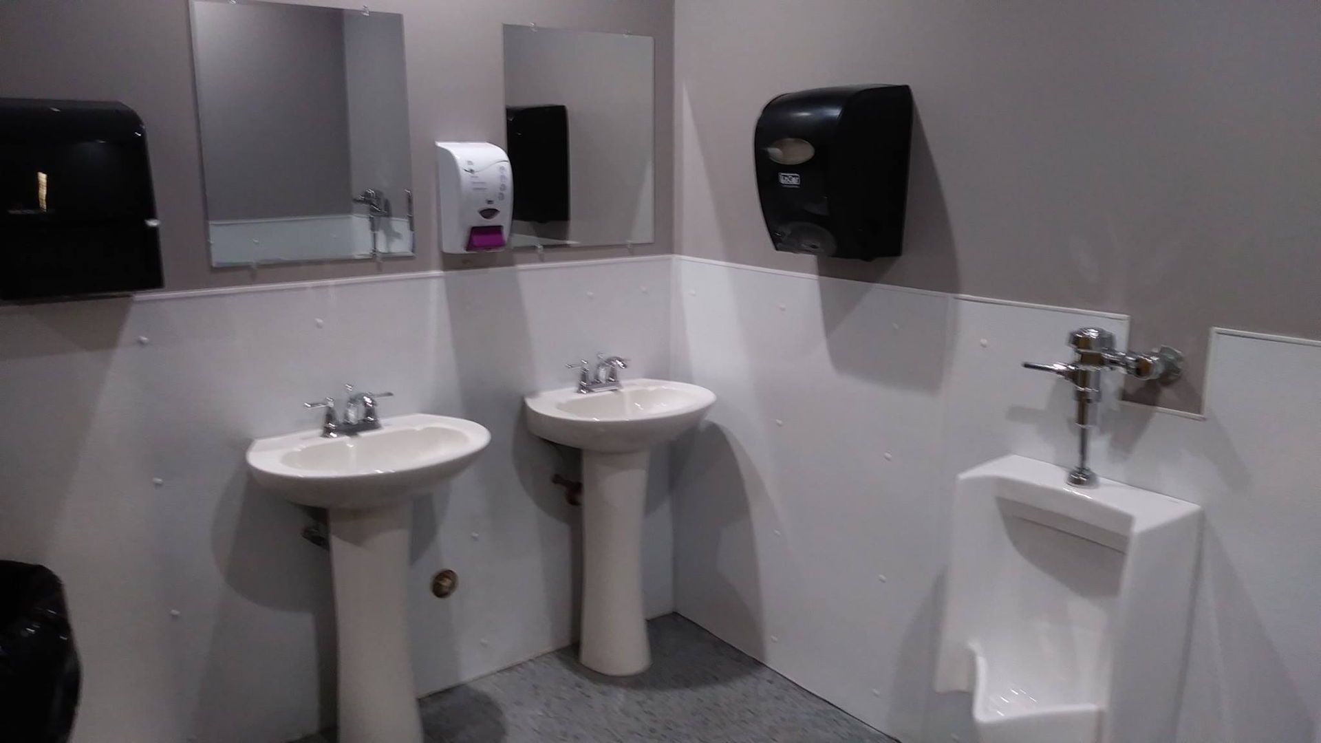 Commercial Cleaning Service | Londonderry, New Hampshire | Liles ...