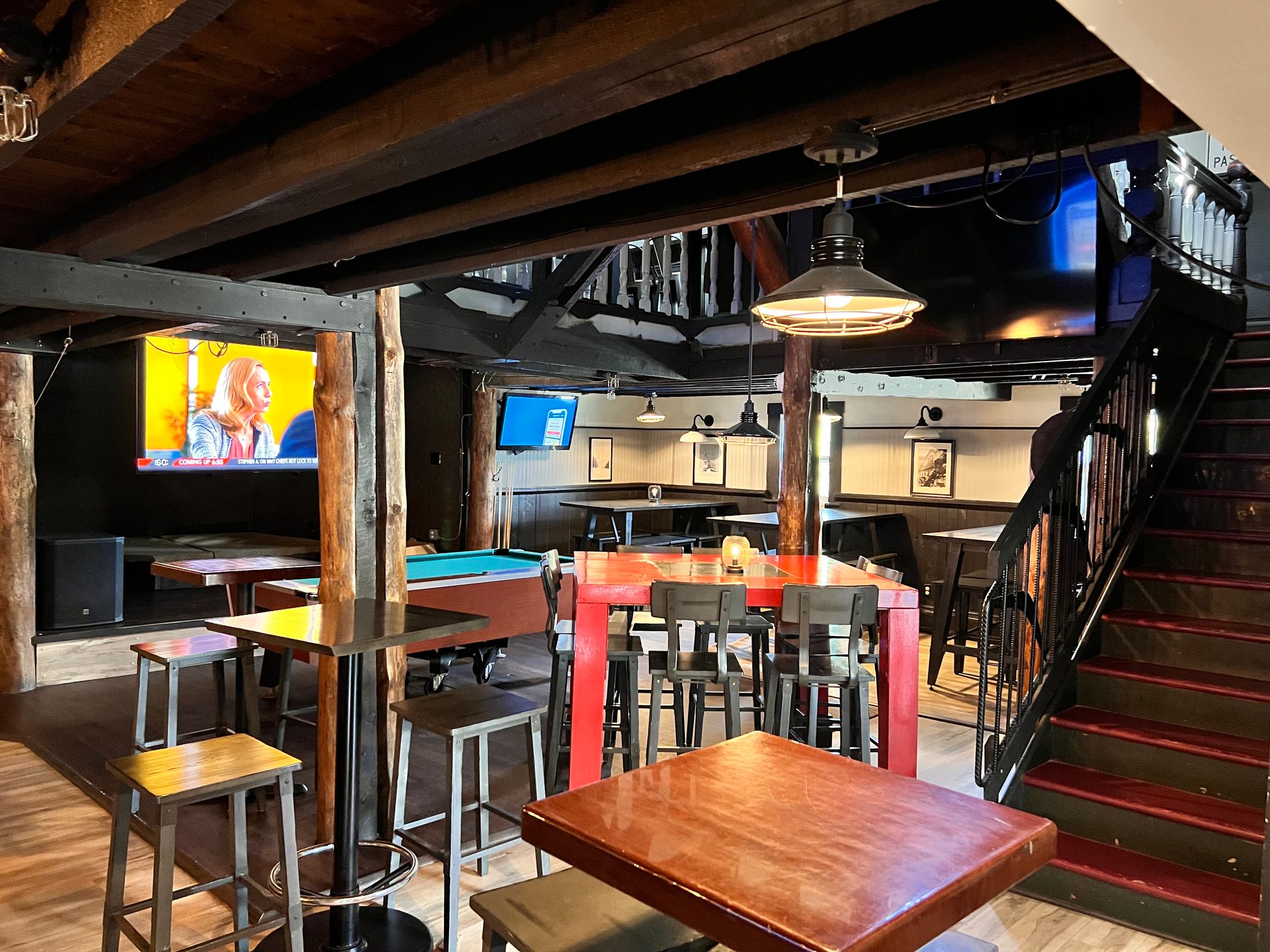 Off The Rails | PIZZA - CRAFT BEER - LIVE MUSIC