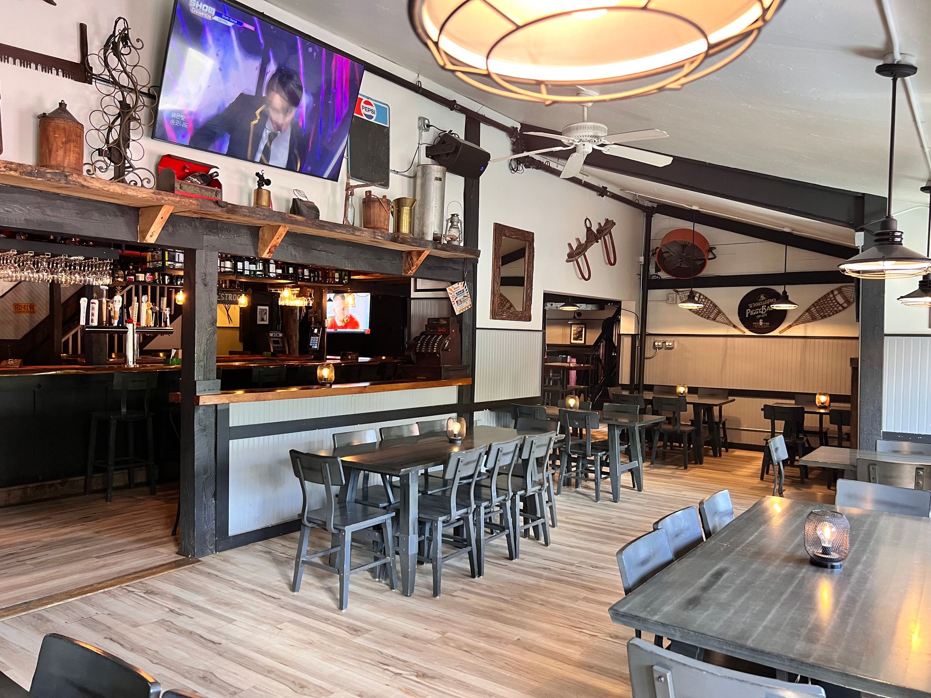 Off The Rails | PIZZA - CRAFT BEER - LIVE MUSIC