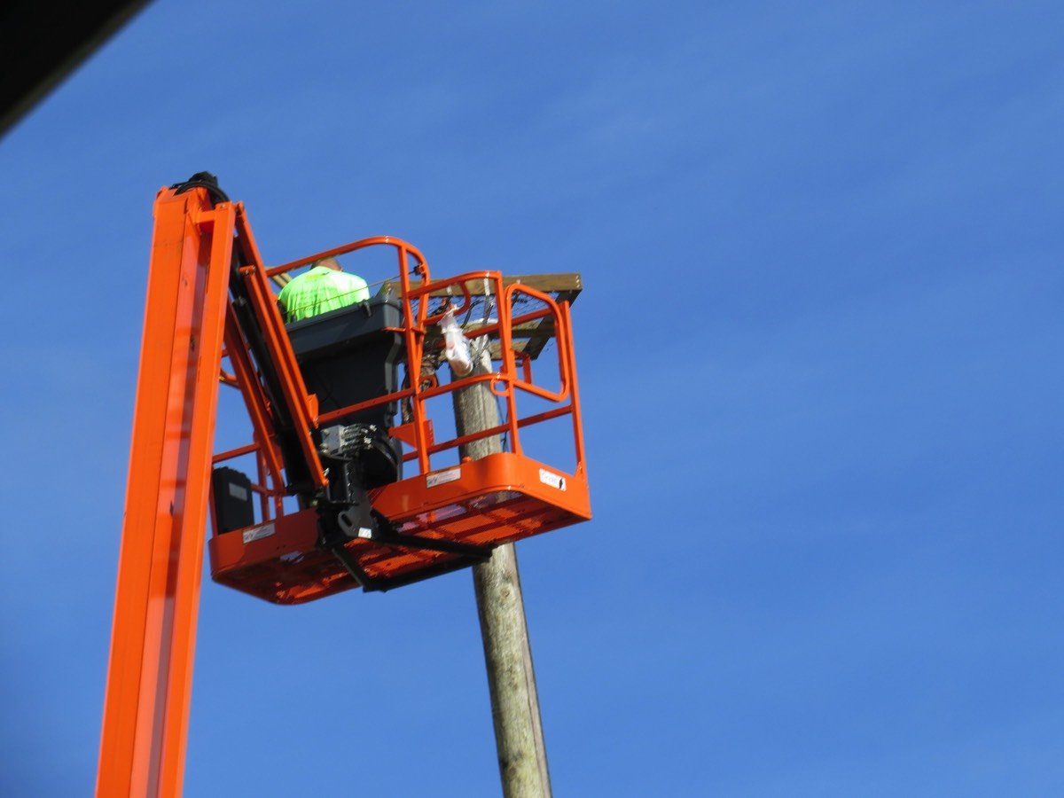 Pictures from Osprey Nesting Box Installation and a thank you email for ...
