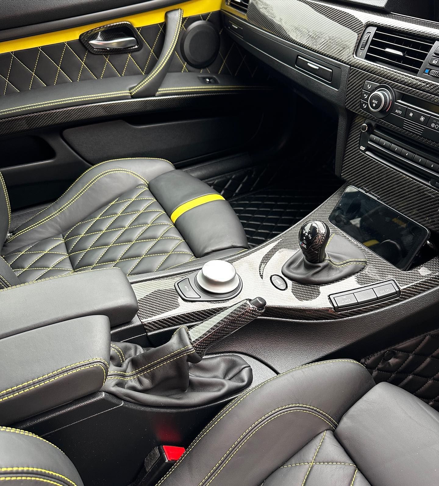 Custom Car Seat Design by Cardusio