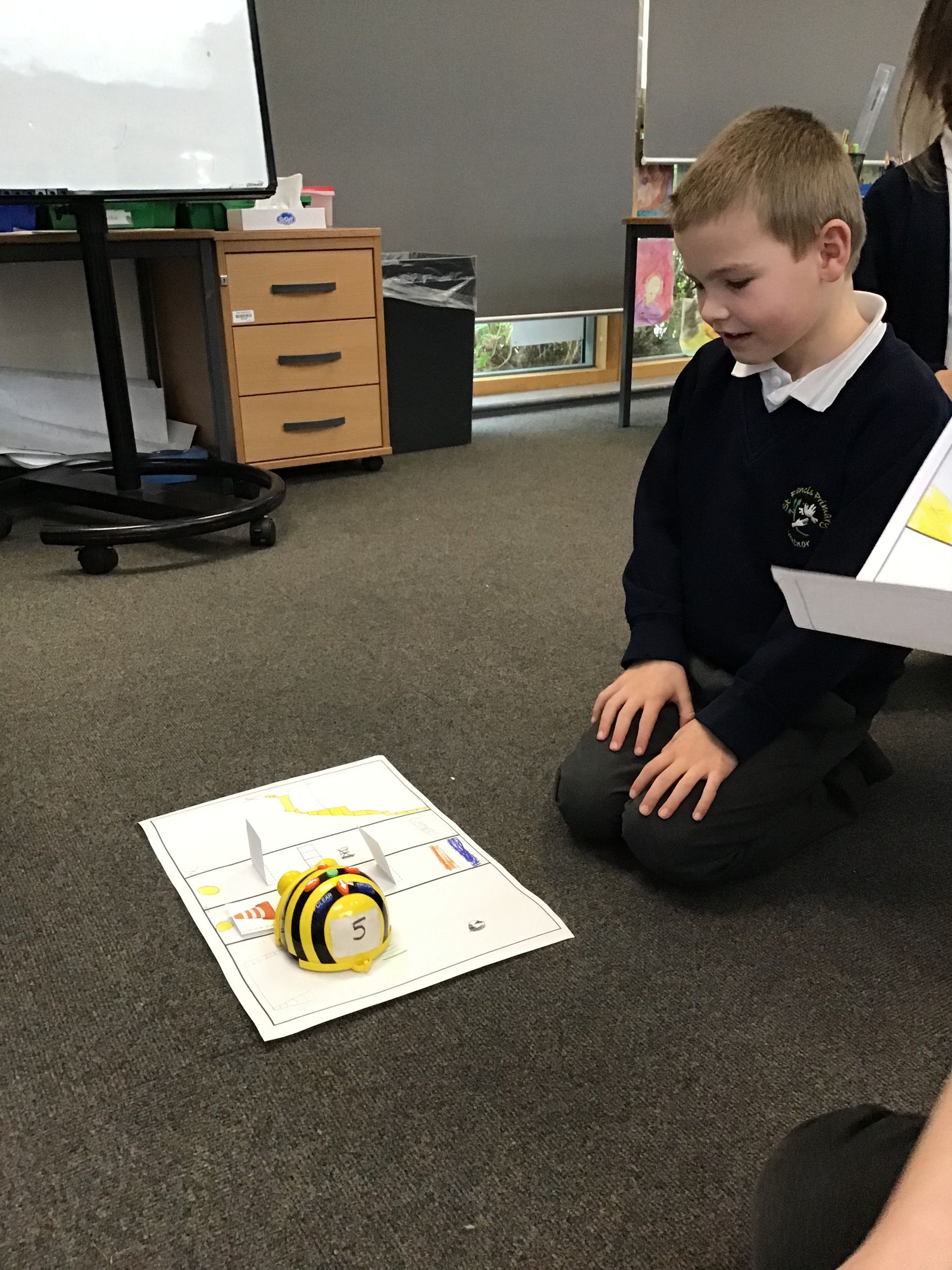 From Colorful Storytelling to Creative Coding – A Week of Fun in Year 2!