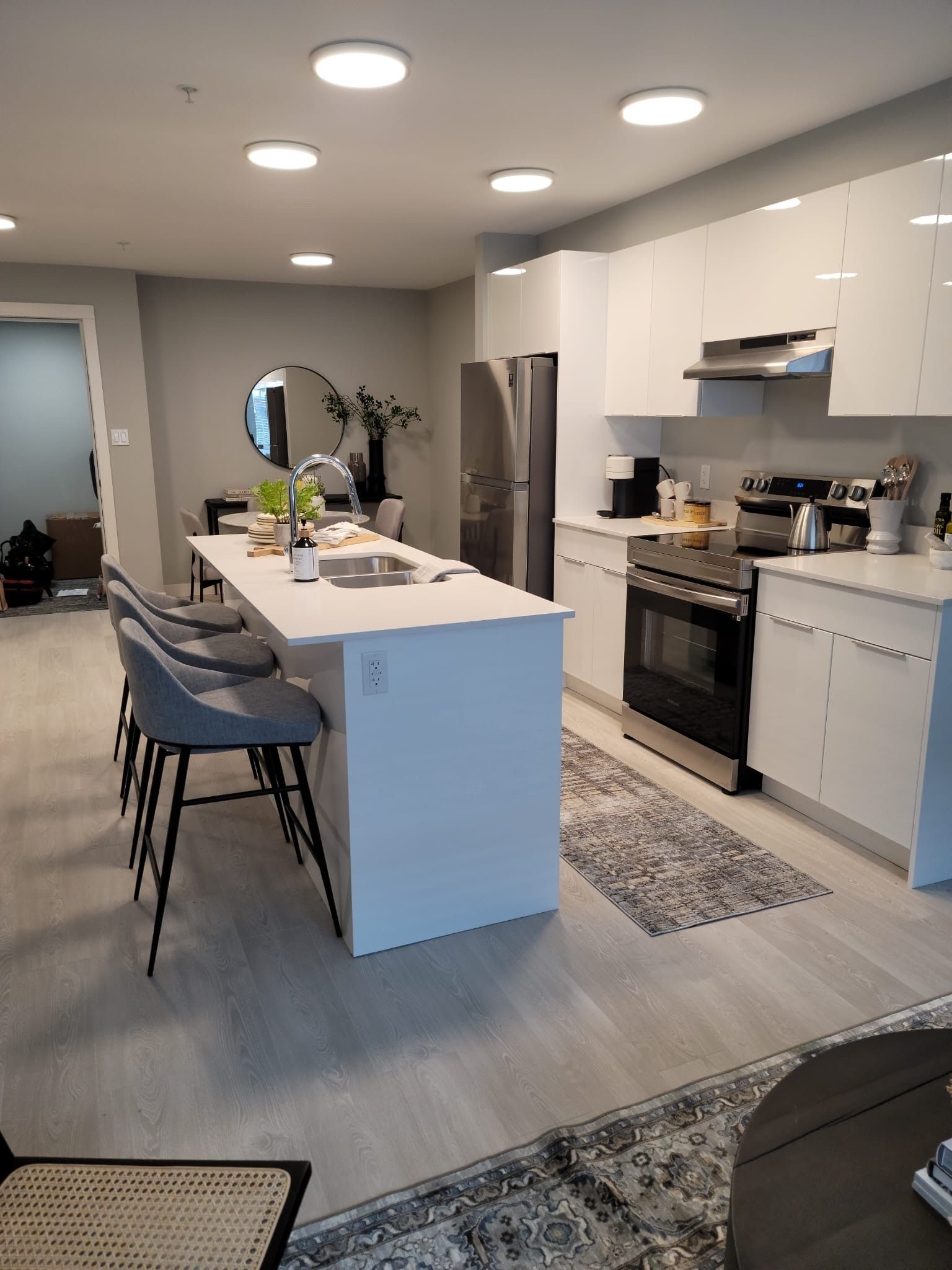 Suite and Building Pictures | Gallery - Cascades Residences
