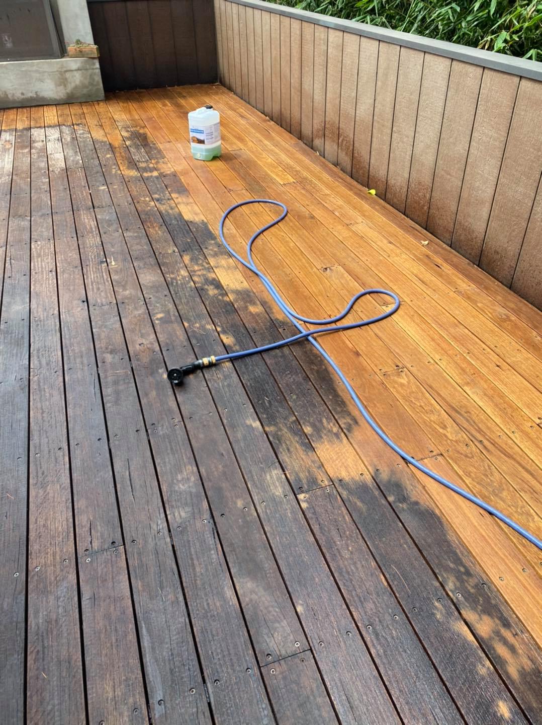 Best Deck Washing & Resurfacing Service | St Paul & Minneapolis, MN