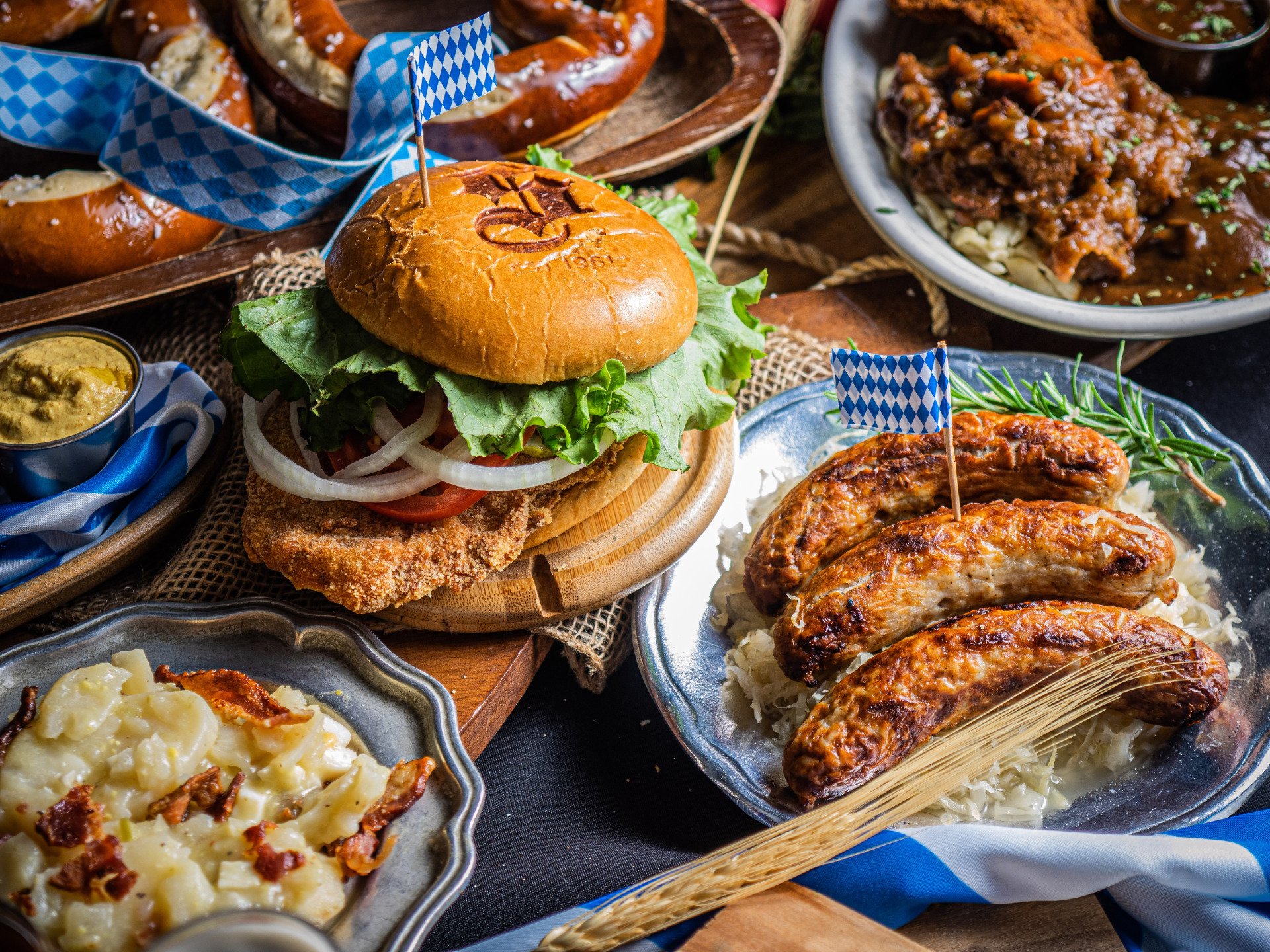 German Cuisine | Jasper, IN | Schnitzelbank Restaurant