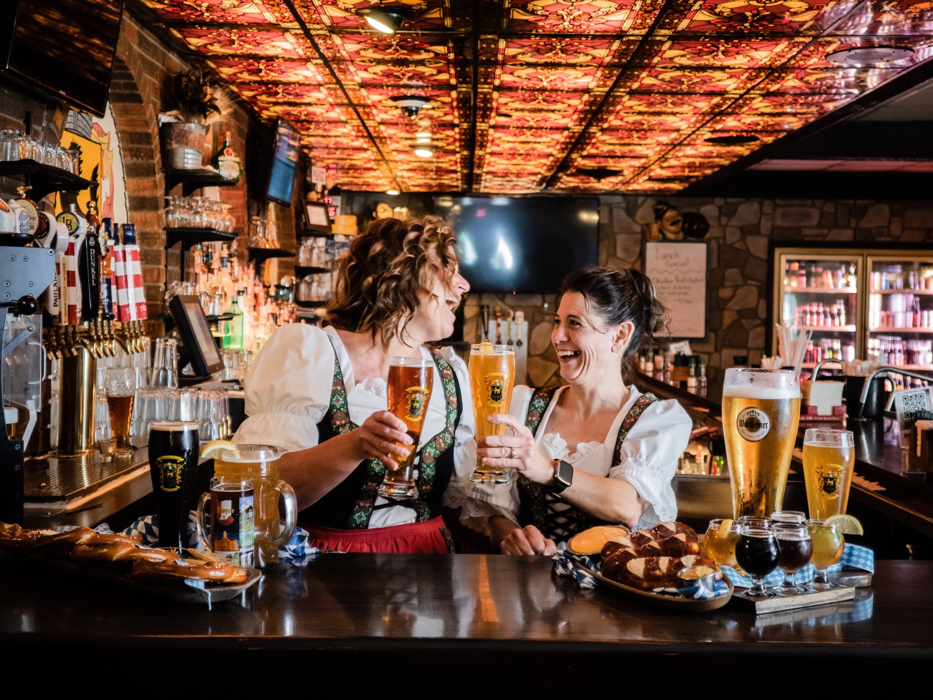 German Bar And Tavern | Jasper, IN | Schnitzelbank Restaurant