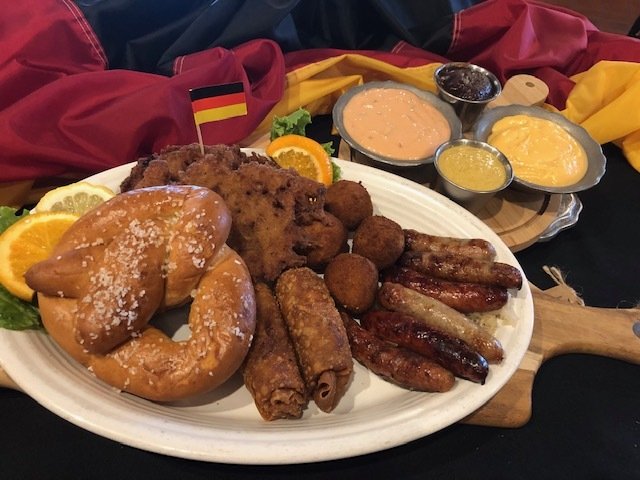 German Cuisine | Jasper, IN | Schnitzelbank Restaurant