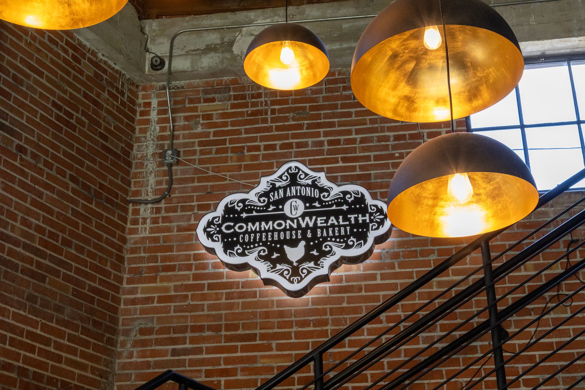 CommonWealth Coffeehouse & Bistro