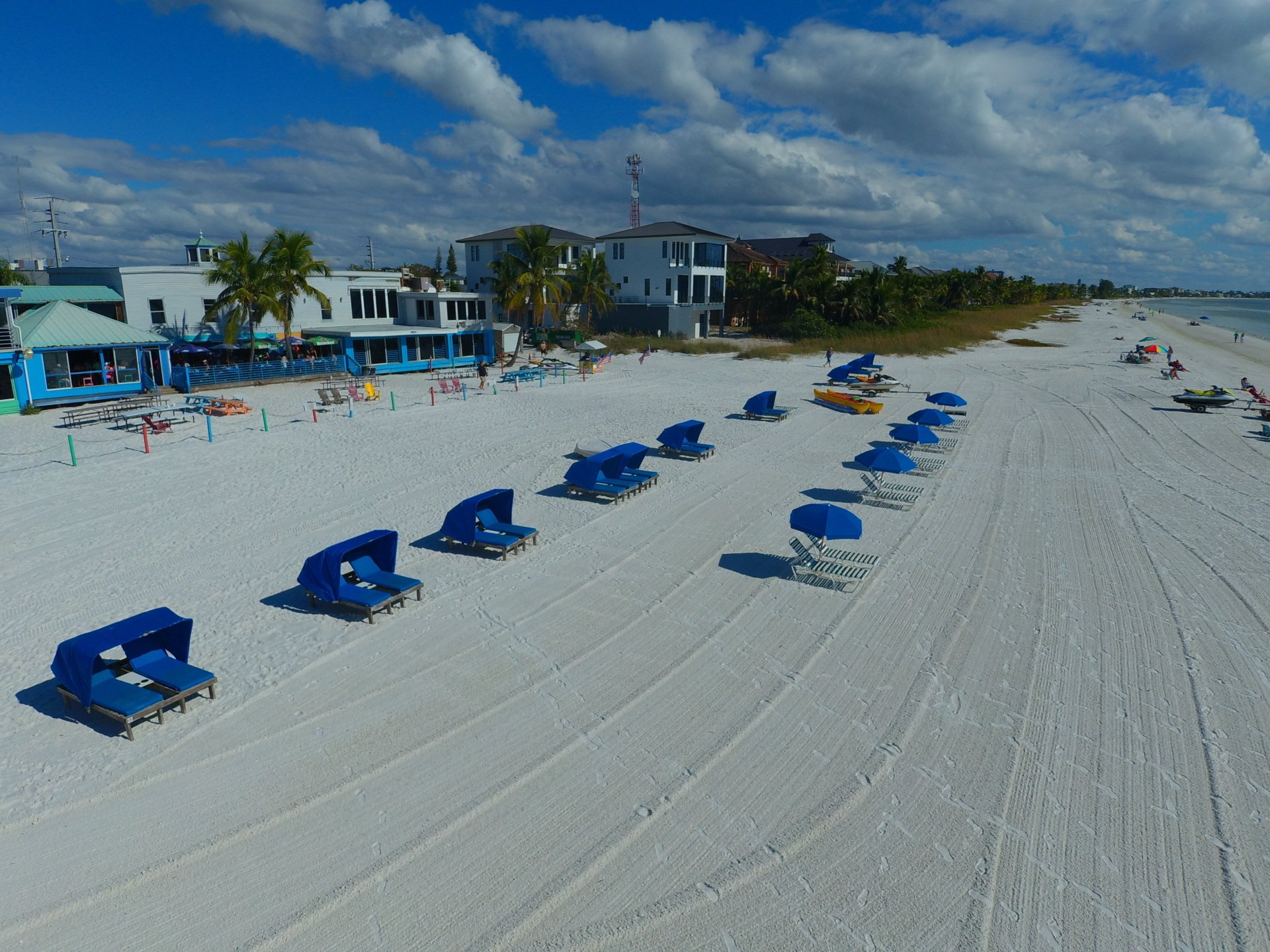 Cabana Activities | Banana Boat Tours and Rides Fort Meyers Beach