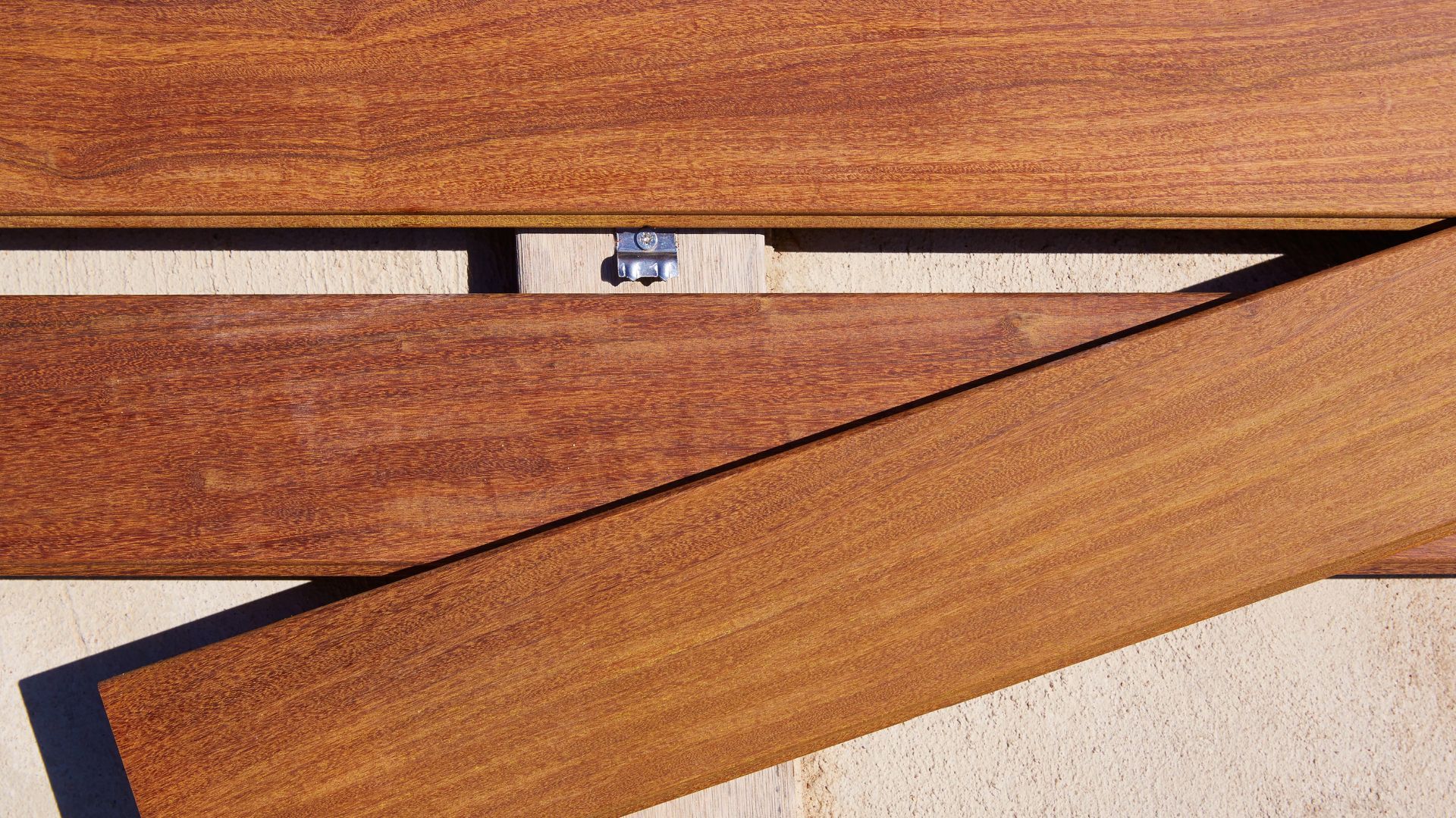 Choose the Best Deck Fasteners in Rockford | Forest City Decks