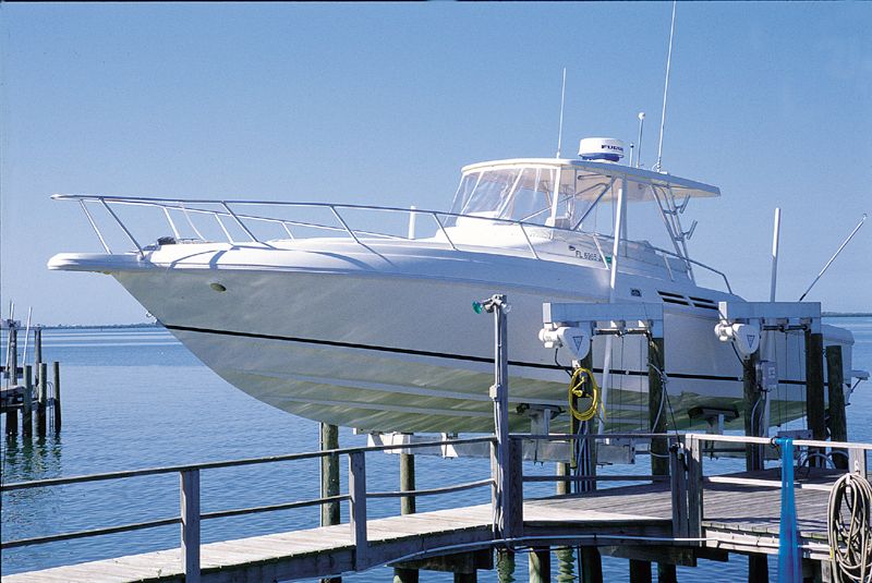 Best Boat Lifts for Shallow Water | Kalvin & Calvin Marine Construction