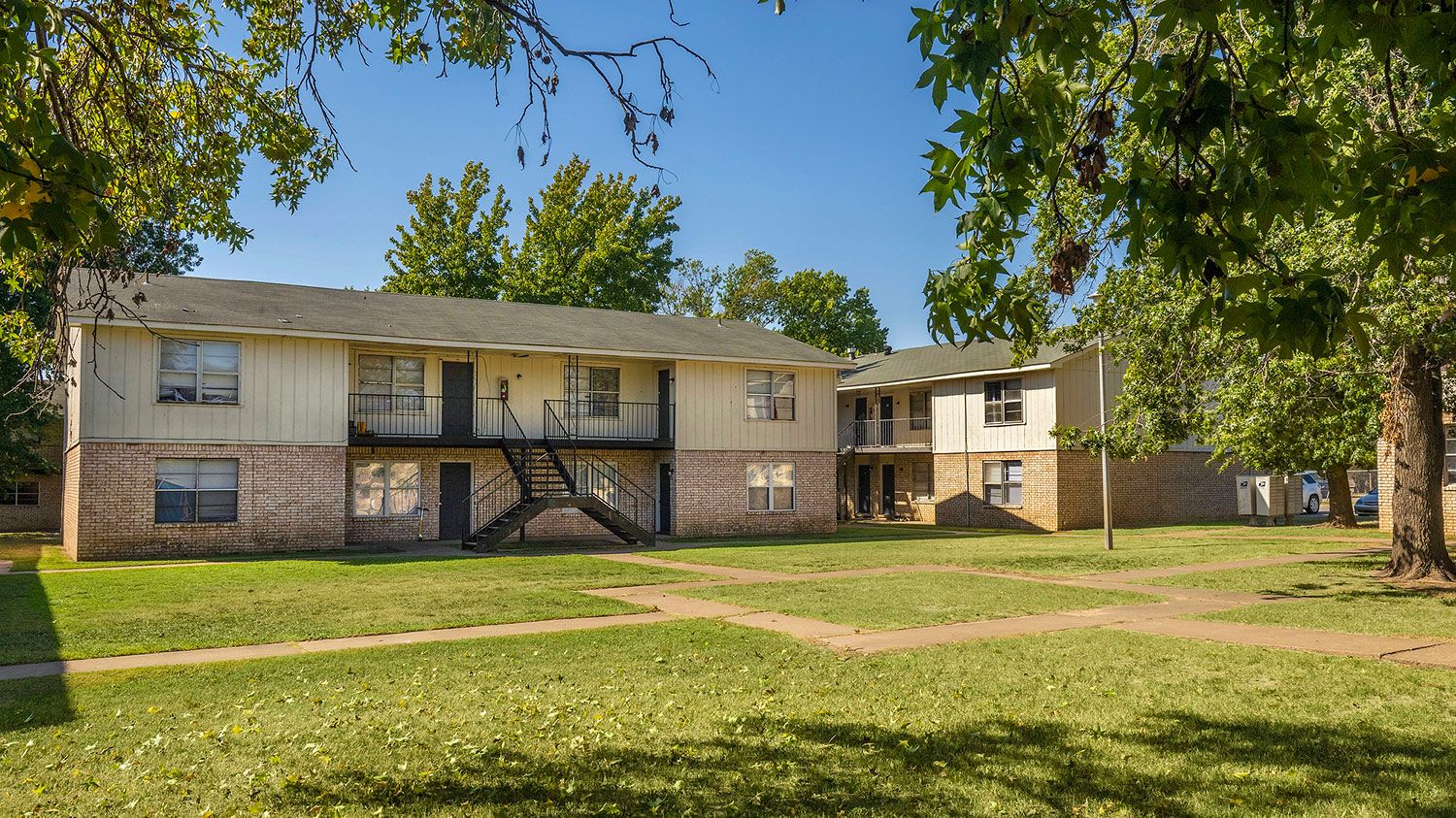 Arkansas and Oklahoma Rentals - Belle Point Cap