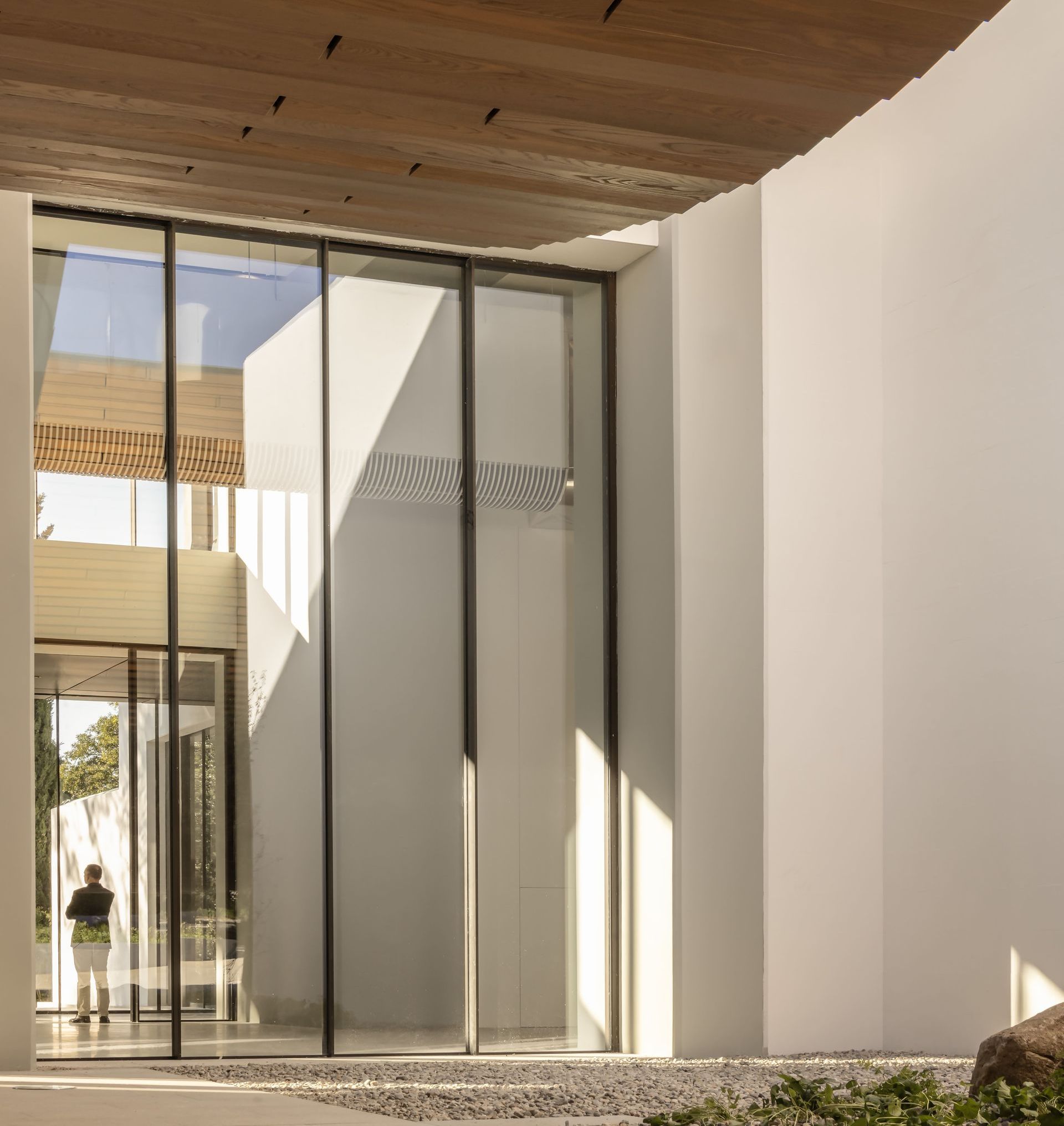 Minimal windows and glass doors tailored for architecture design.