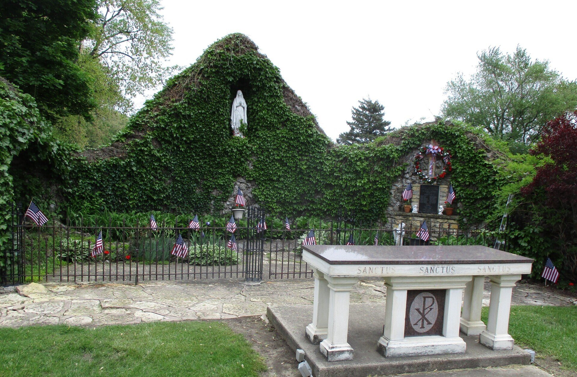 GROTTO
