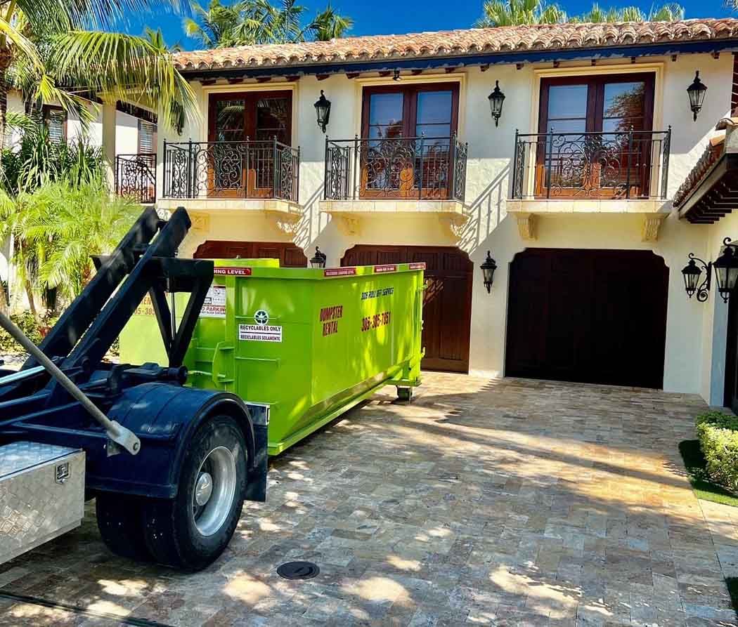 305 Roll Off Service - Top Rated Dumpster Rental - Miami, Florida