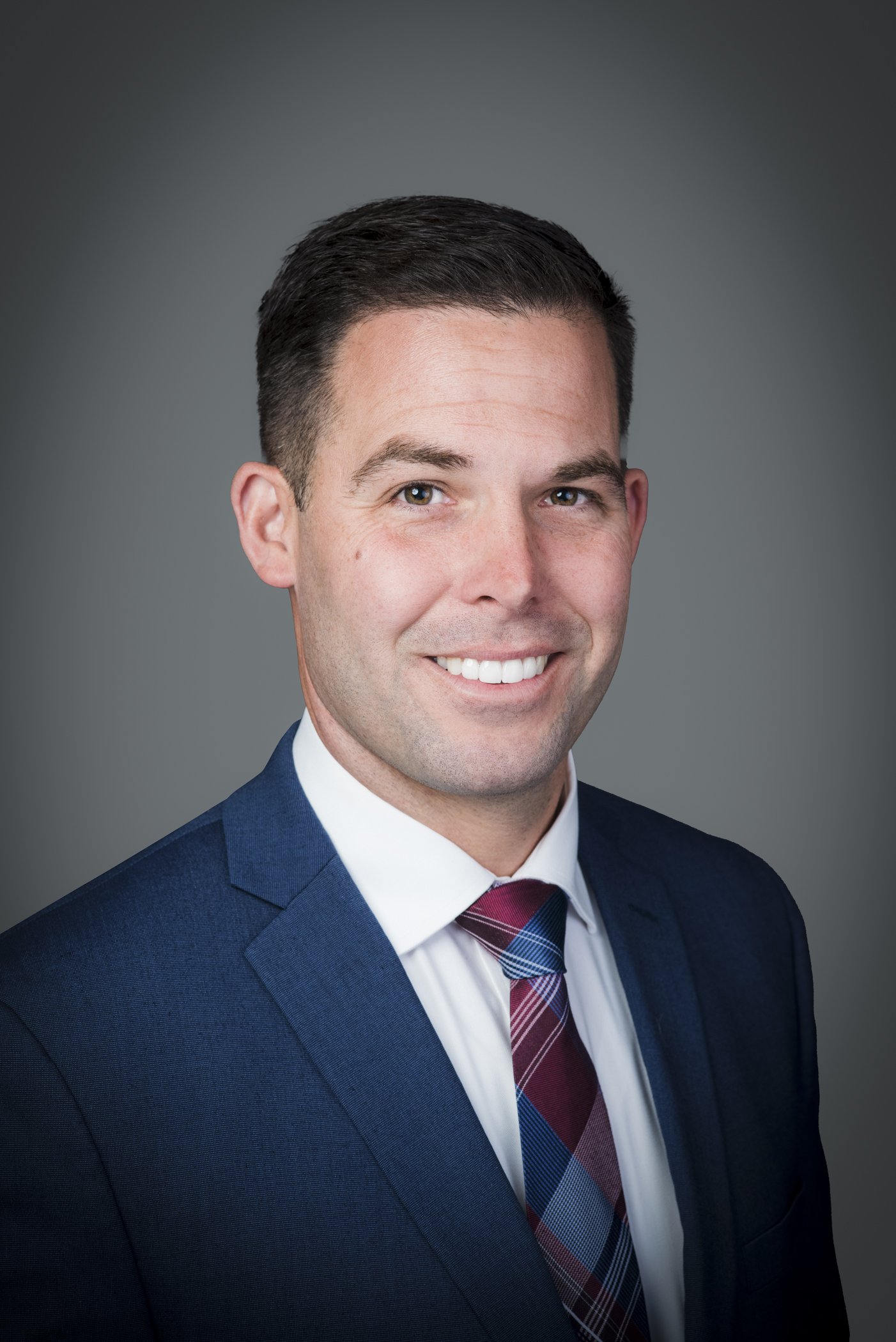 Leadership & Consulting