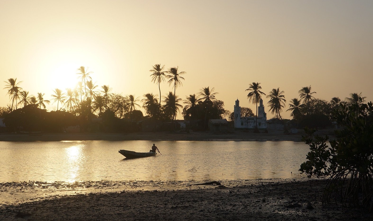 Jinack Lodge, Jinack Island, The Gambia. Authentic African Holiday