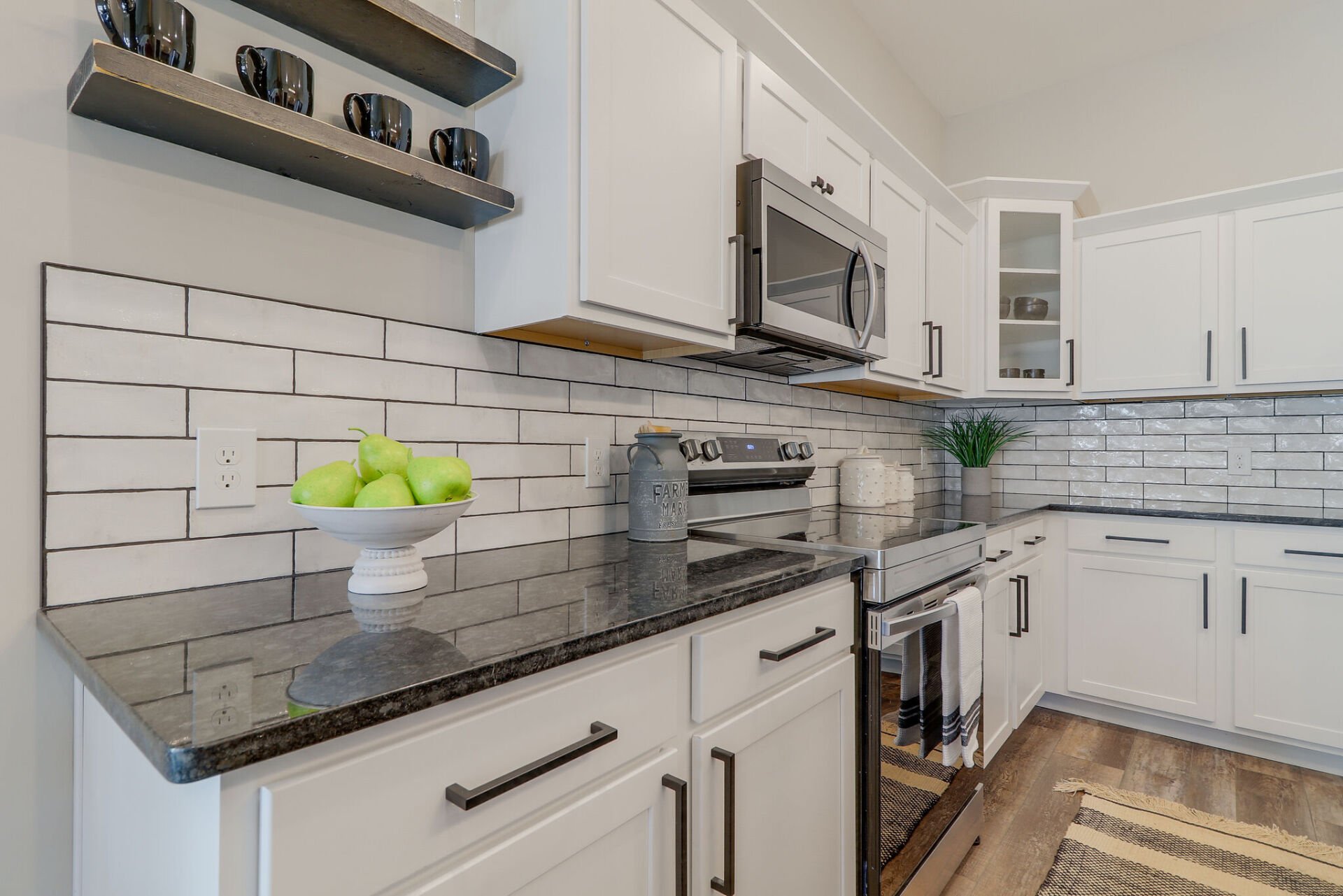 Cherokee Farmhouse Villas | Smithsonian Properties in Sevierville, TN