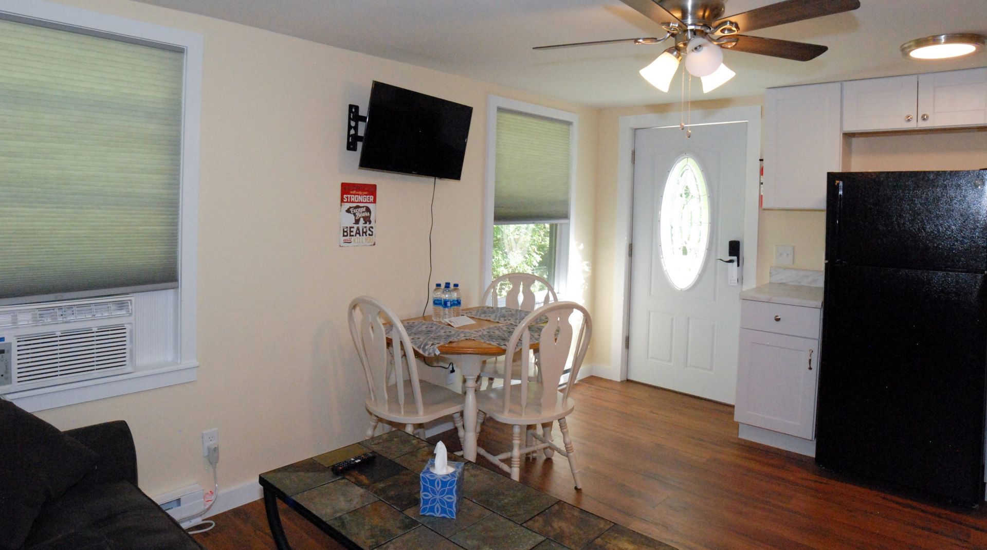 Maple Leaf Motel - Lodging Options