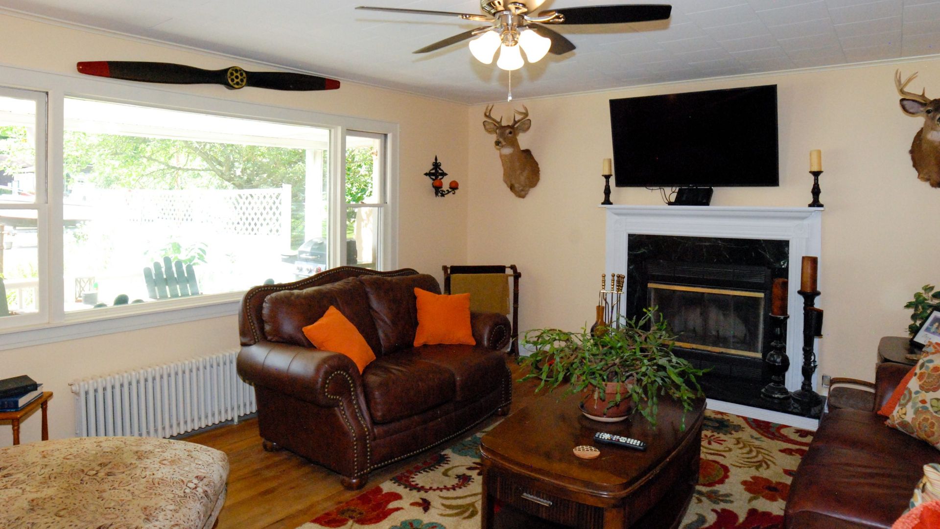 Maple Leaf Motel - Lodging Options