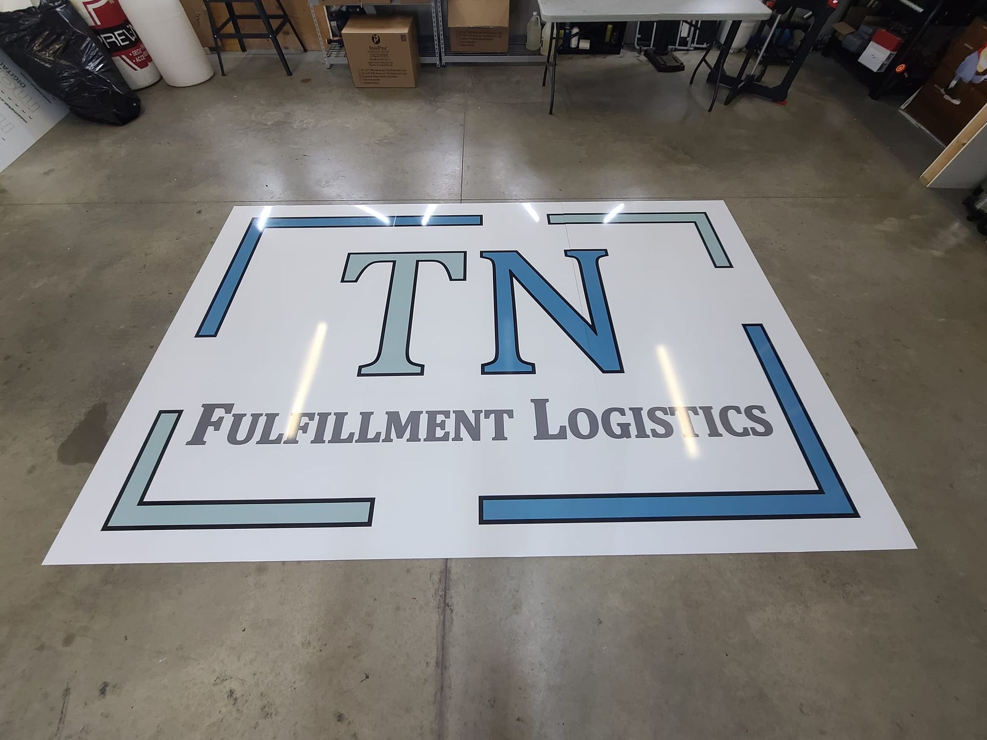Signage / Banners Gallery | Columbia, TN | Vinyl Flag Signs & Graphics