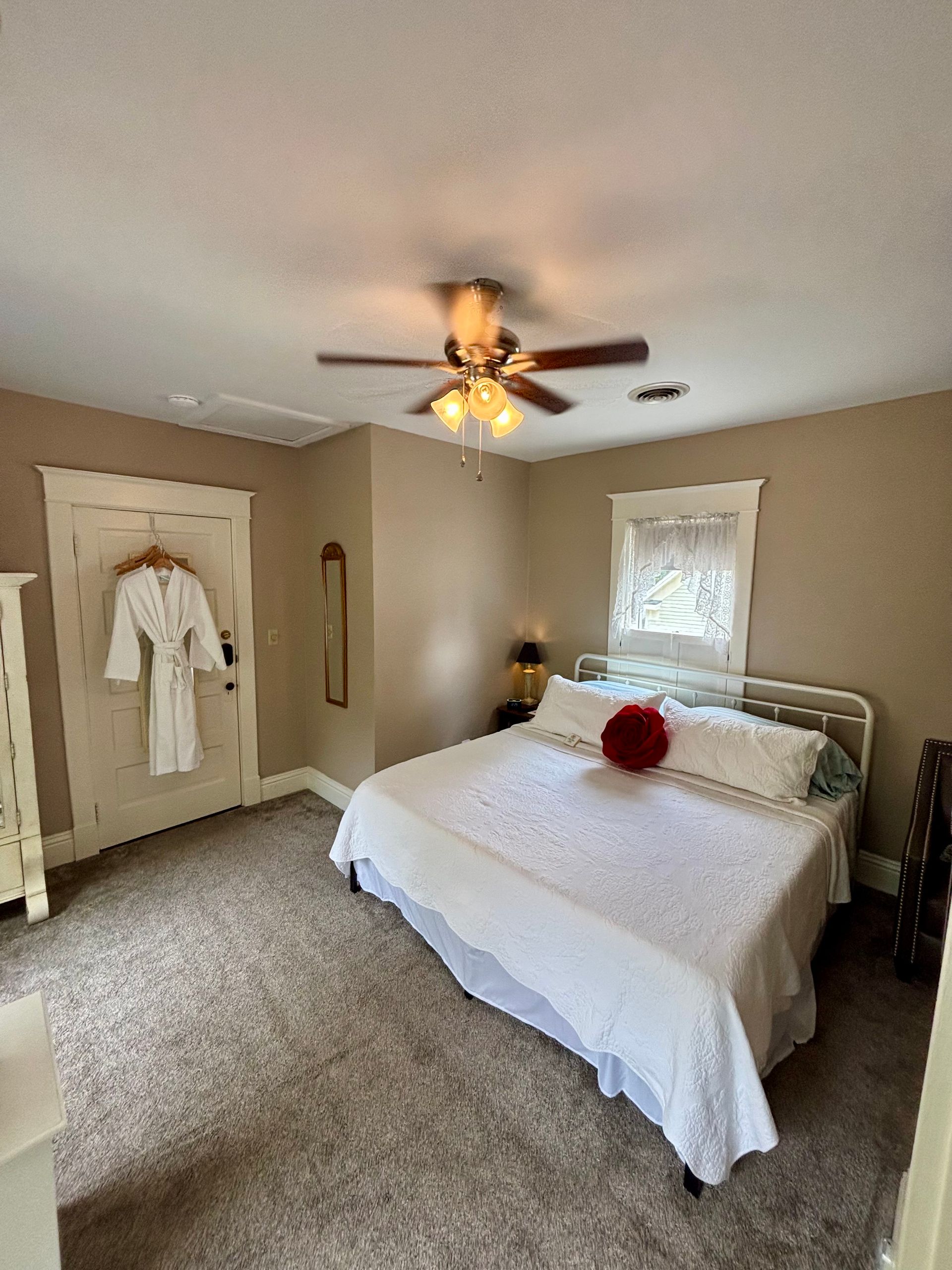 Comfortable Guest Rooms in Bardstown, Kentucky