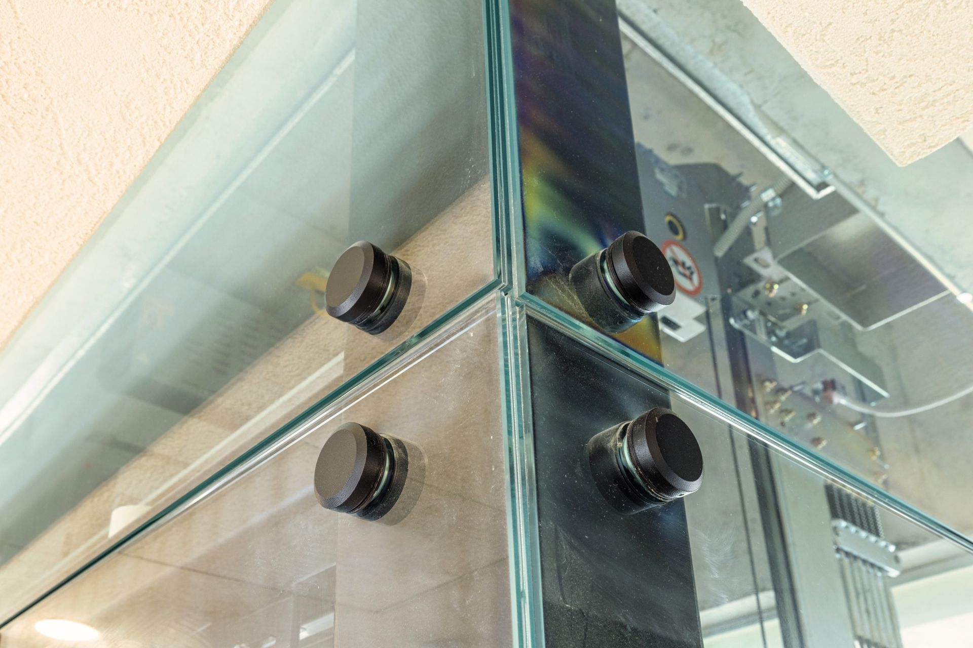 Customised Glass Projects | Brisbane, QLD | Euroglass