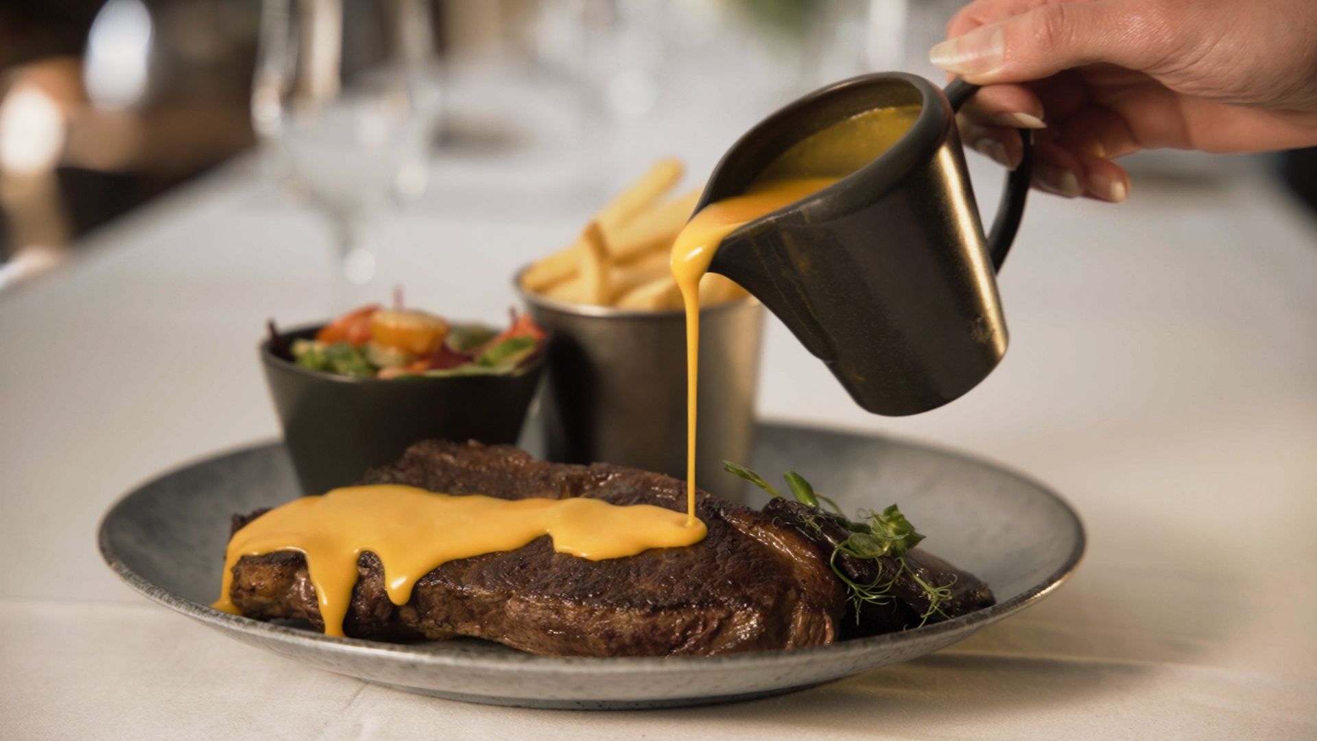 CHEESE SAUCE | HL Commodity Foods