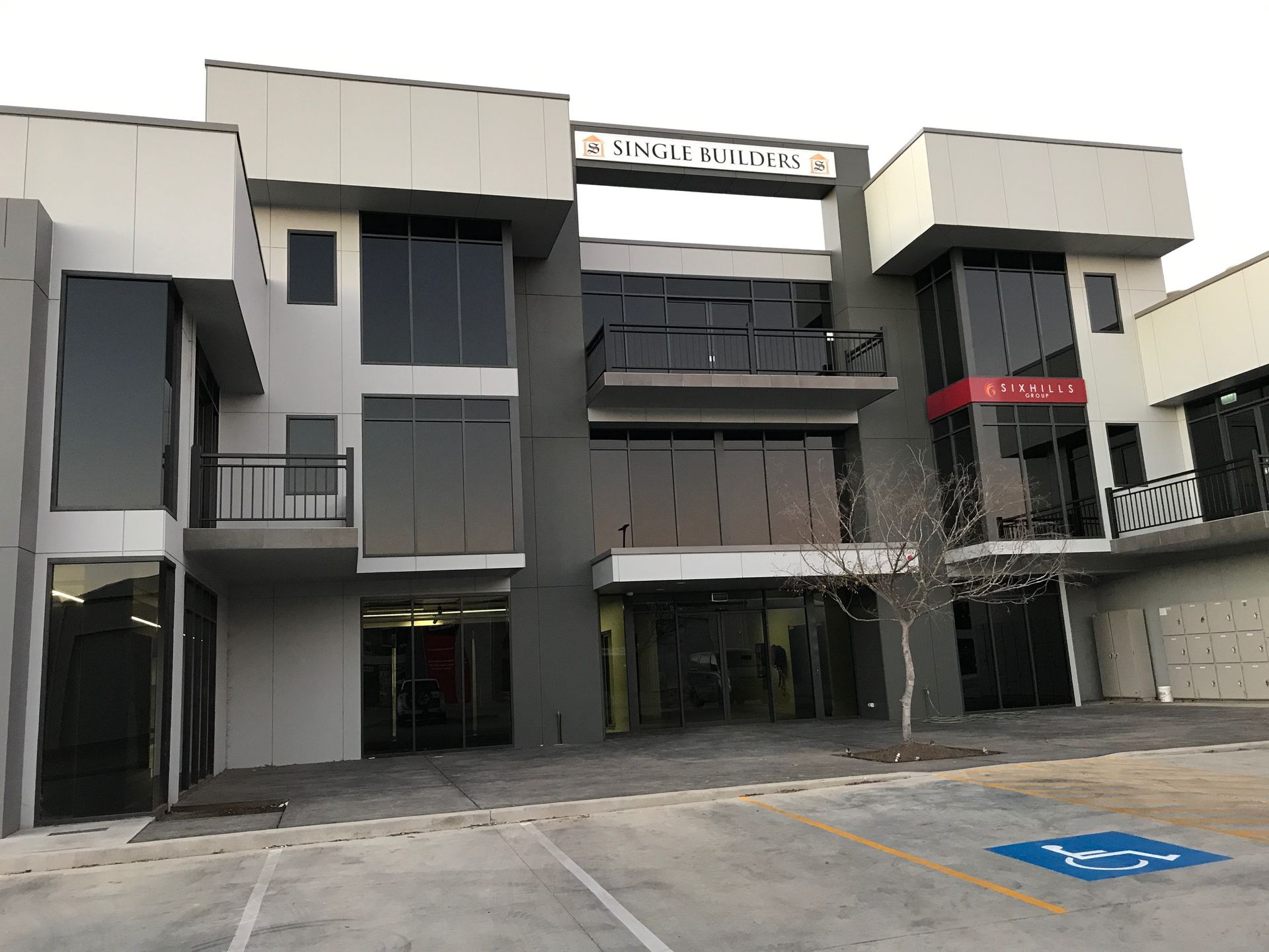 Commercial & Industrial Builders | Single Builders