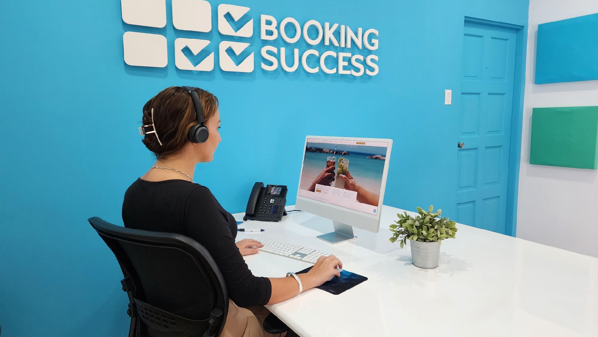 Booking Success: Sales & Marketing Strategies For Hotels And Resorts