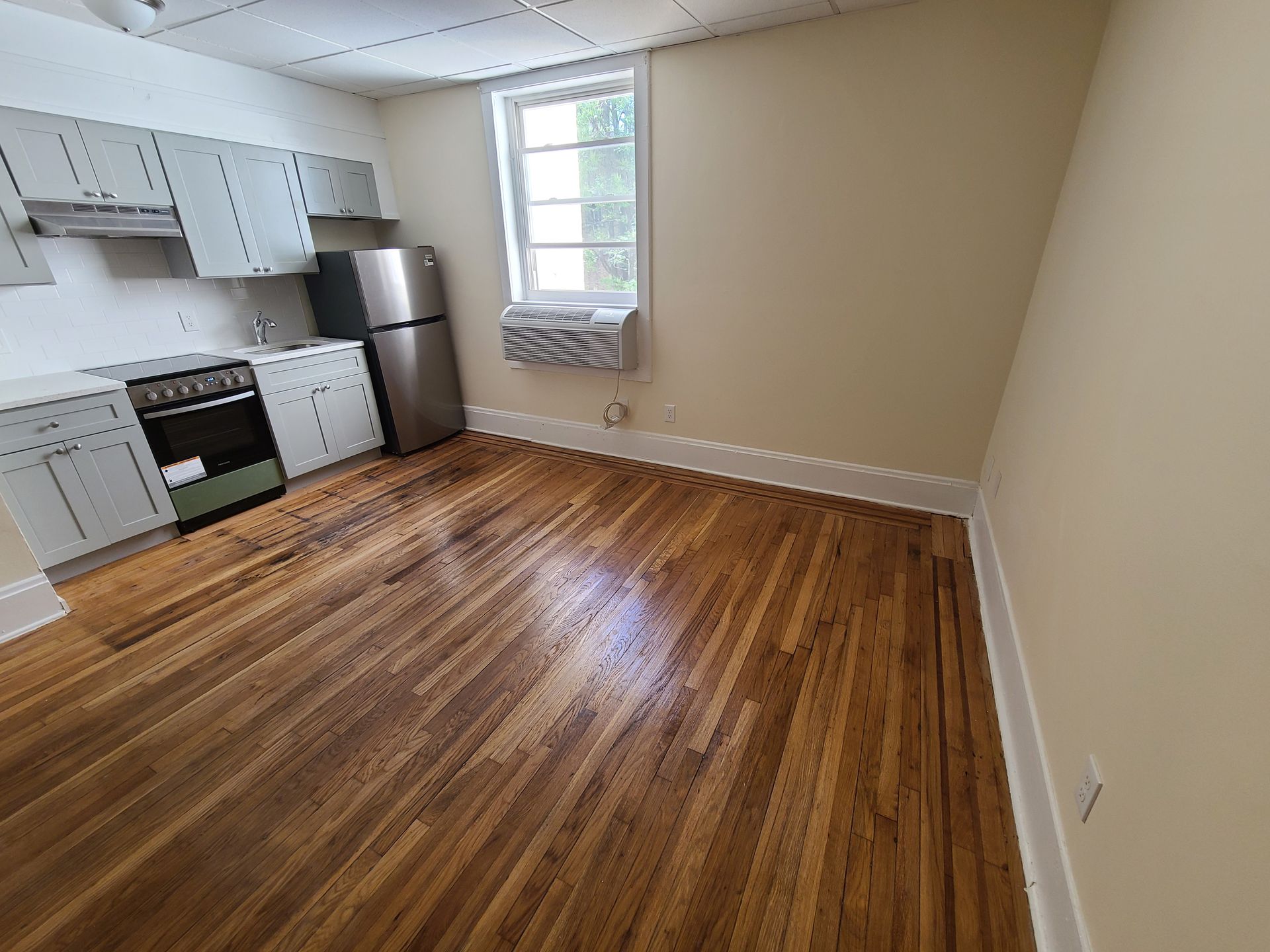 Ambassador Properties | 185 Speedwell Ave