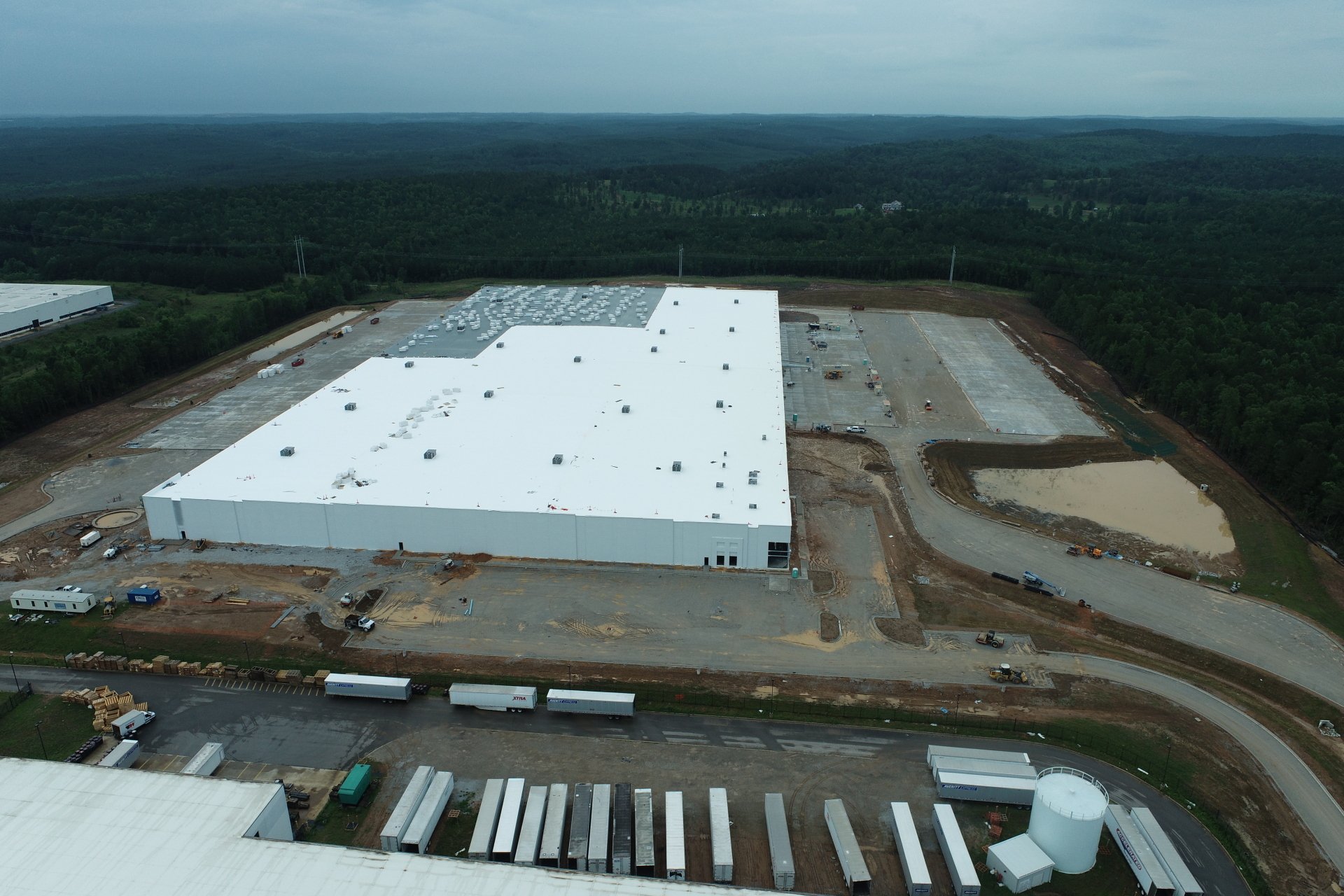 Featured Project | Mercedes-Benz | Barnett Contracting