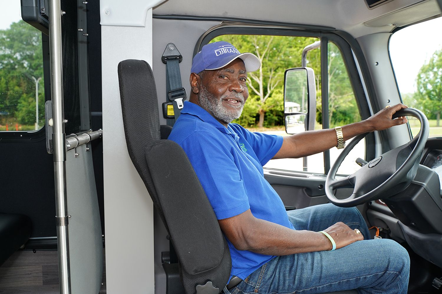 DJ Transit, Inc | Transportation Services