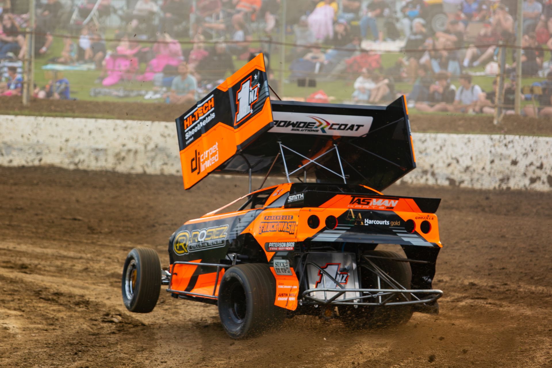 Follow our Race Dates & Never Miss a Show!