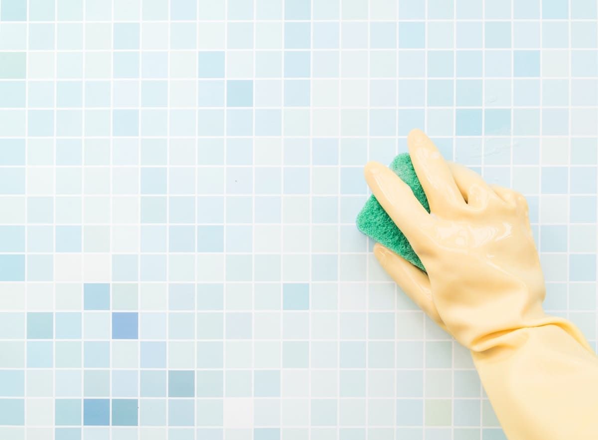 Calcium Releaser: Acid-Free Cleaner for Effortless Calcium Deposit Removal