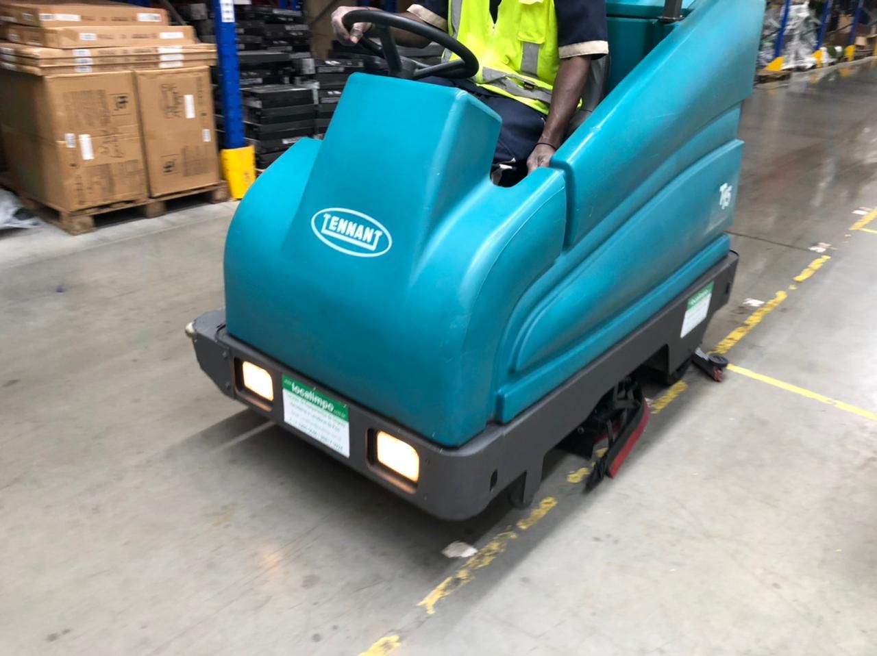 Locação de lavadoras de piso industrial, Tennant T15