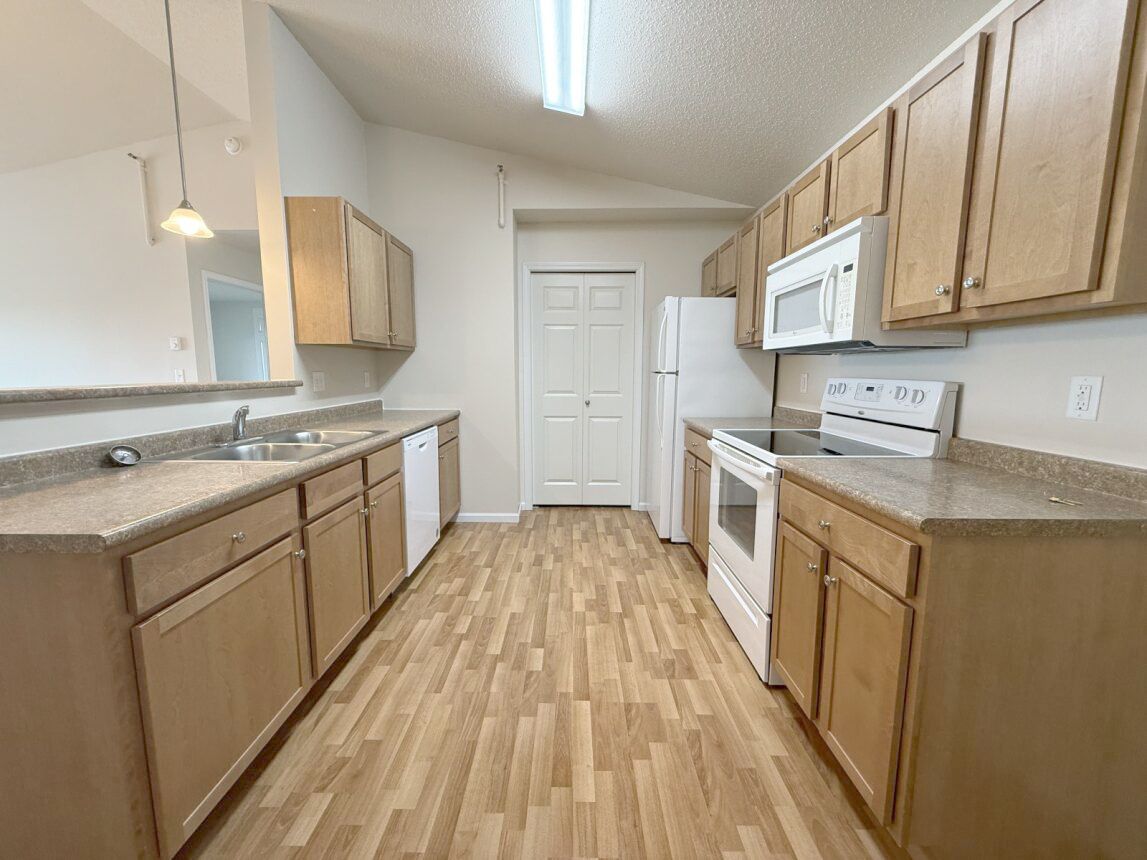 Maple Creek Apartments | Fargo, ND