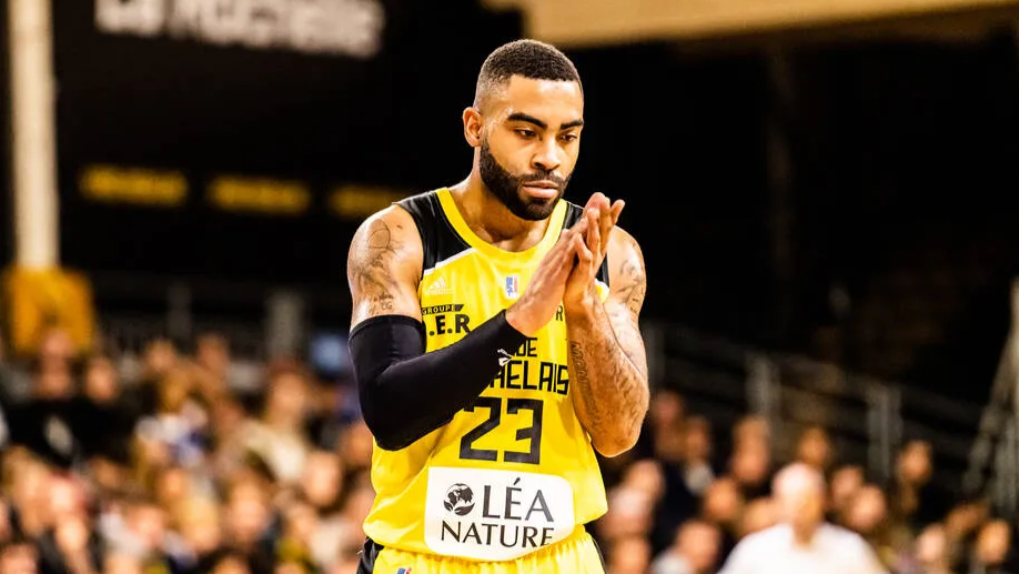 Ottawa BlackJacks Sign Canadian Guard Javon Masters