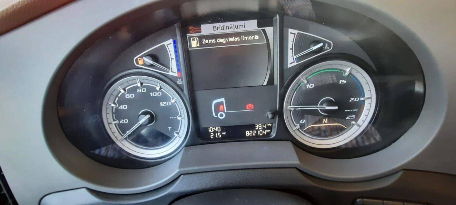 UGO AUTO | Puspiekabju noma, Komerctransporta tirdzniecība, KOGEL dīleris